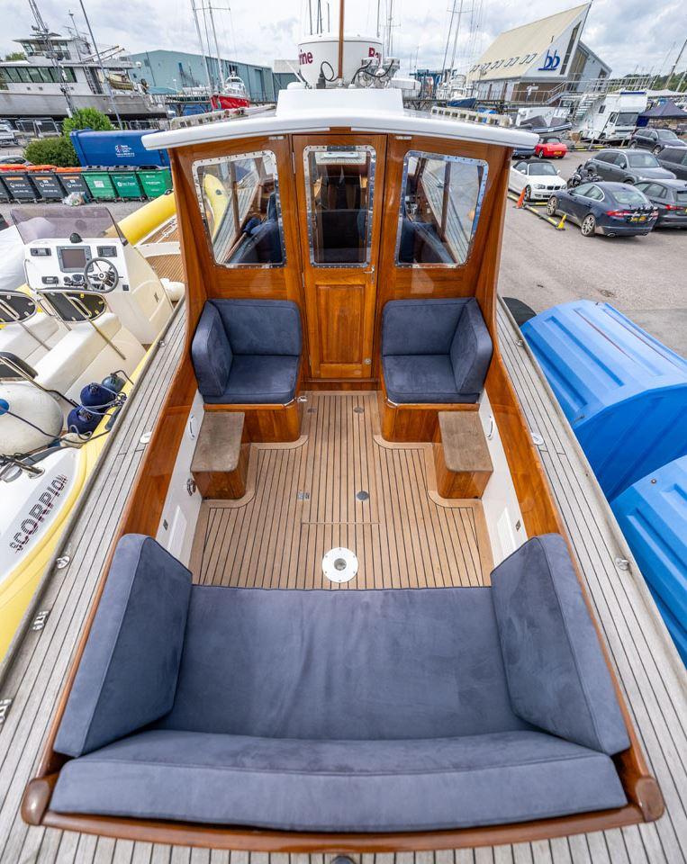2005 Cockwells Custom 32 Motor Yachts for sale - YachtWorld