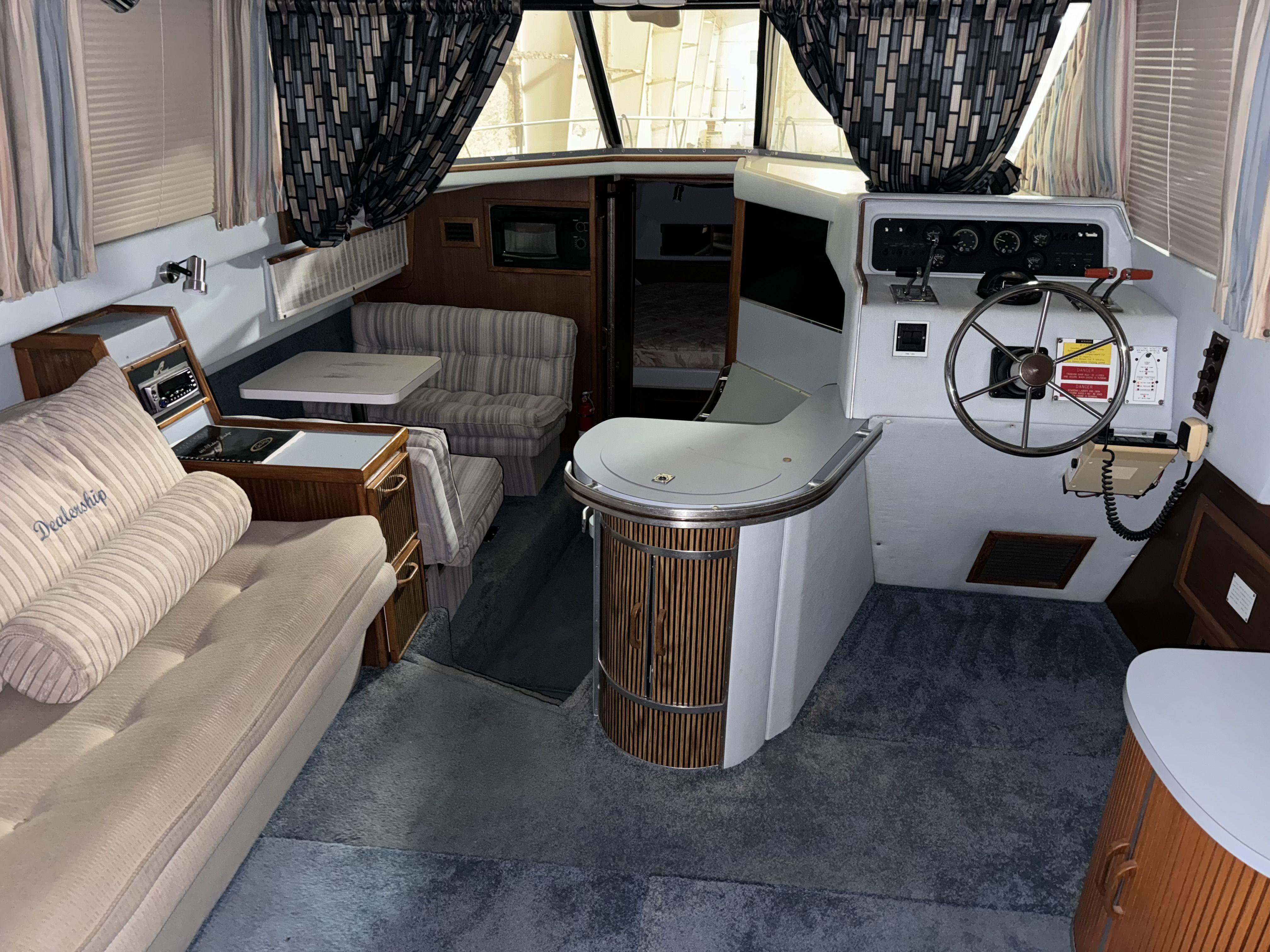 1987 Sea Ray 340 SedanBridge Motor Yachts for sale - YachtWorld