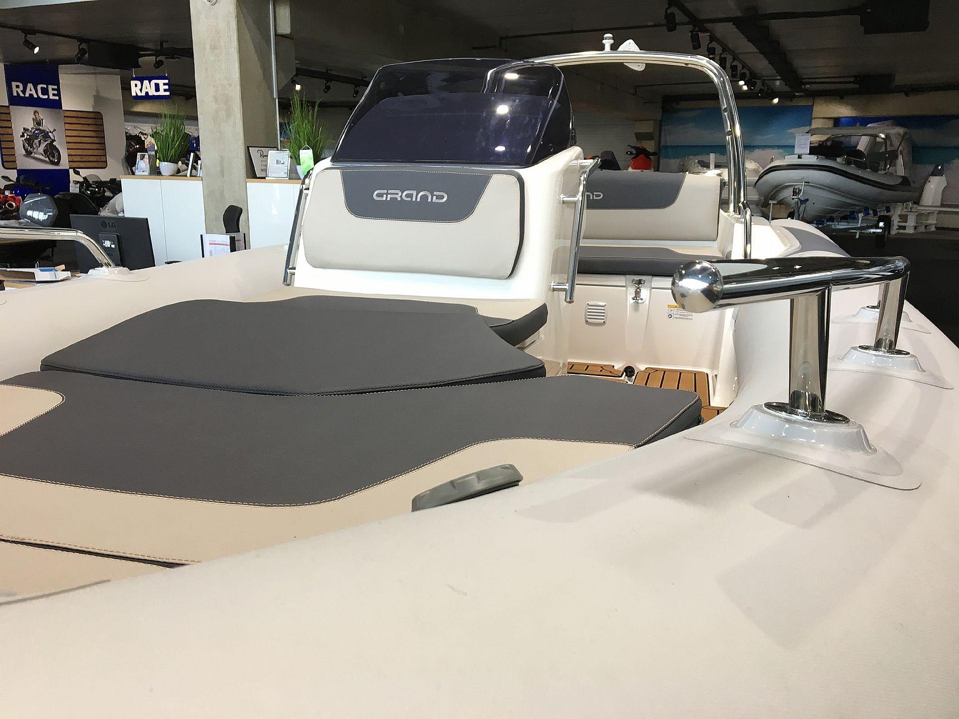 Neuf 2025 Grand G500HGLF Light Gray | Youboat