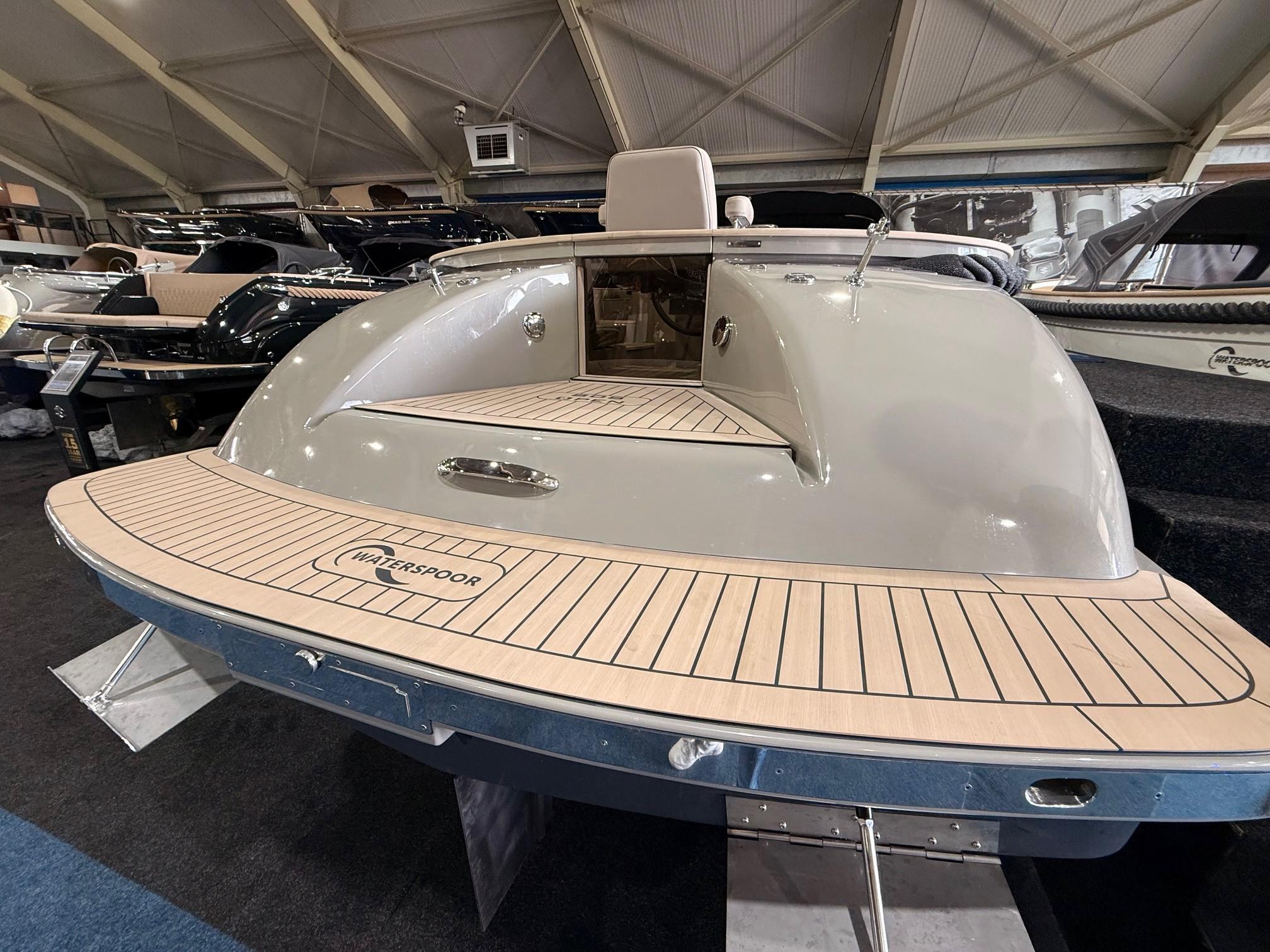 Waterspoor 808 open incl. 110 Pk en vele luxe opties | 2025 | 9m ...