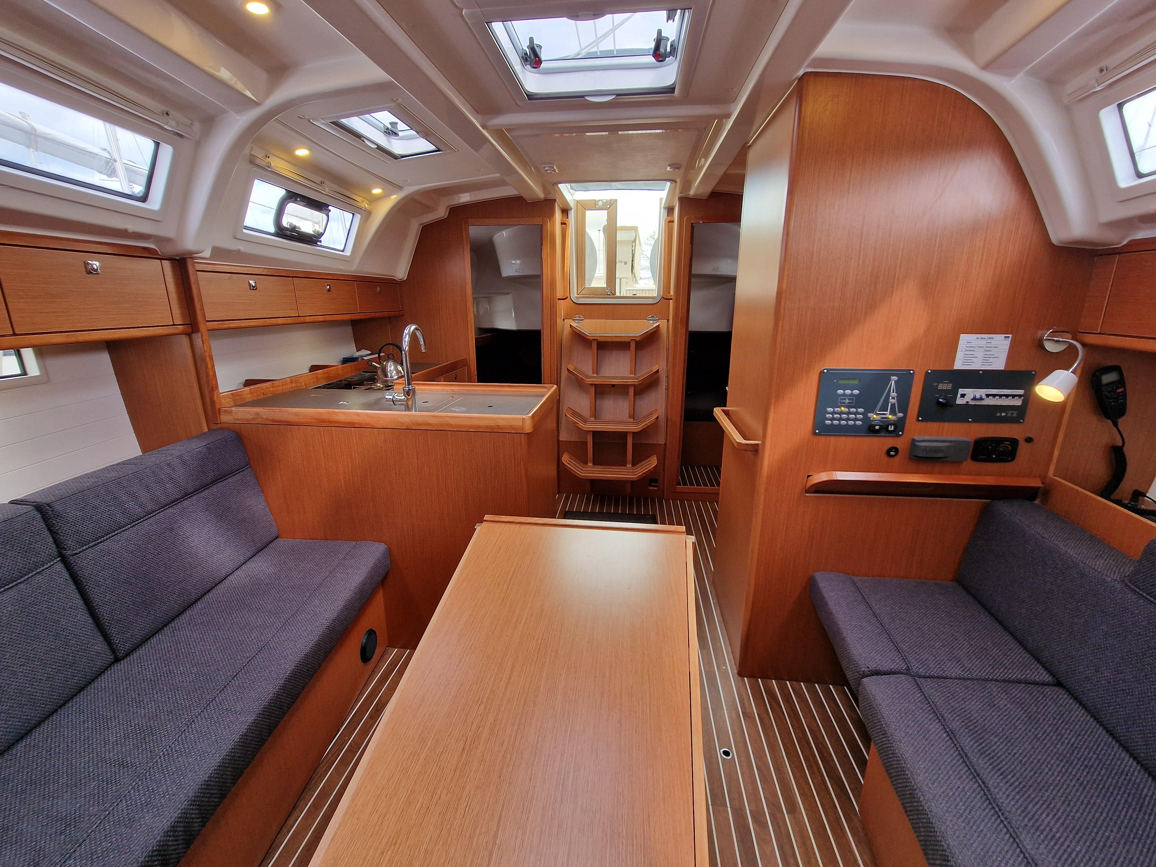 2016 Bavaria Cruiser 37 Cruiser for sale - YachtWorld