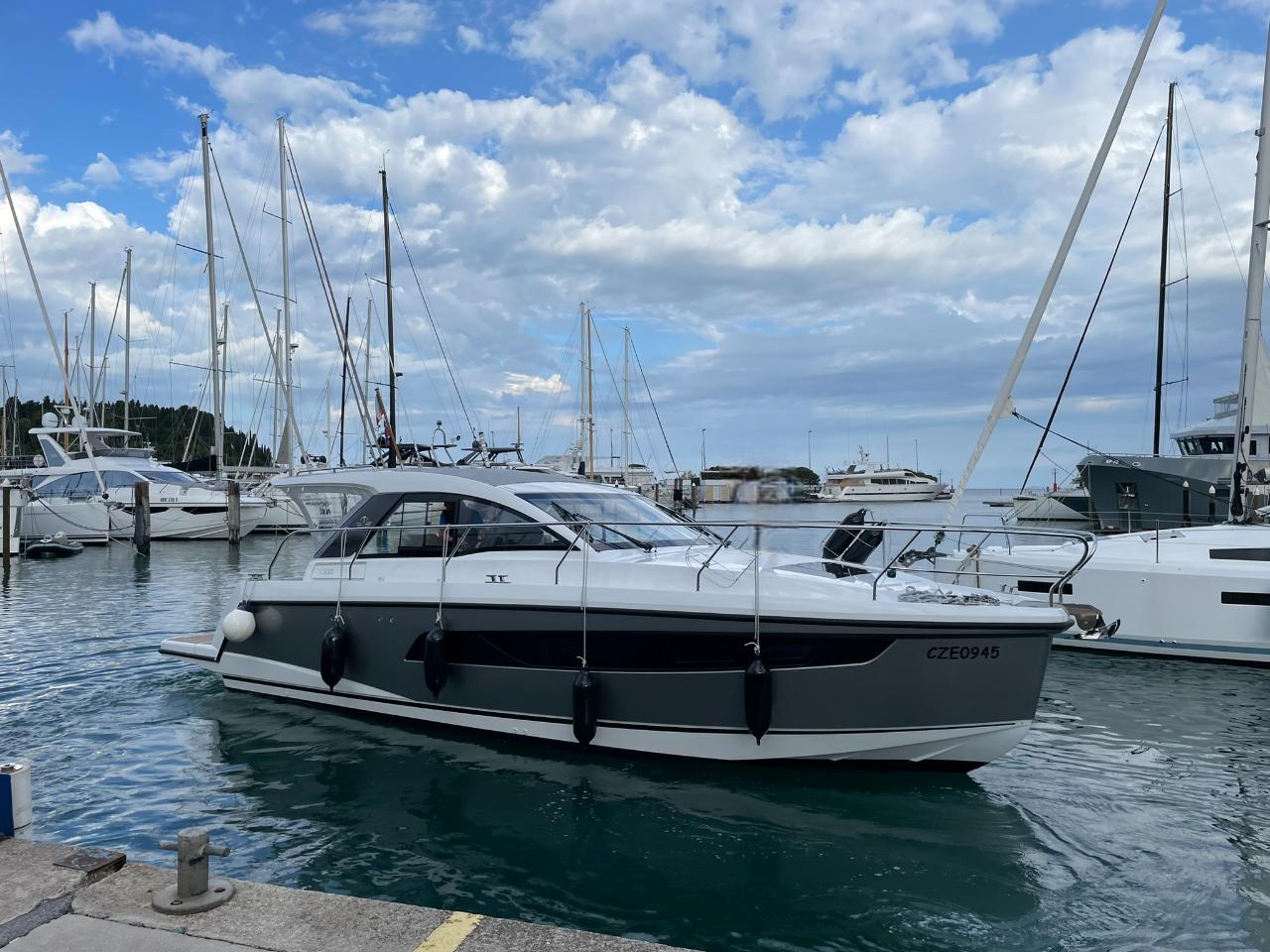 Sealine S335 10m 2024, Łodzie sportowe| Lodzie24