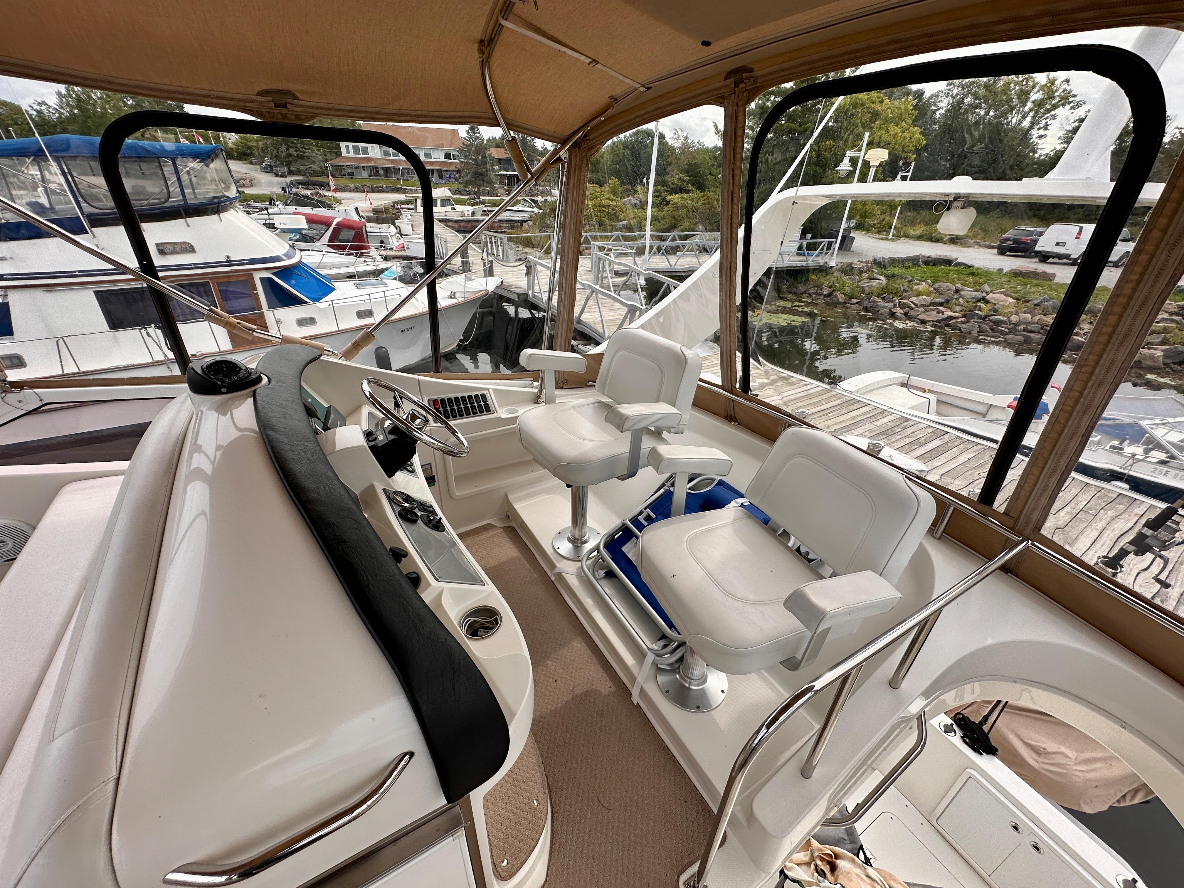 2007 Carver 35 Super Sport Motor Yacht for sale - YachtWorld