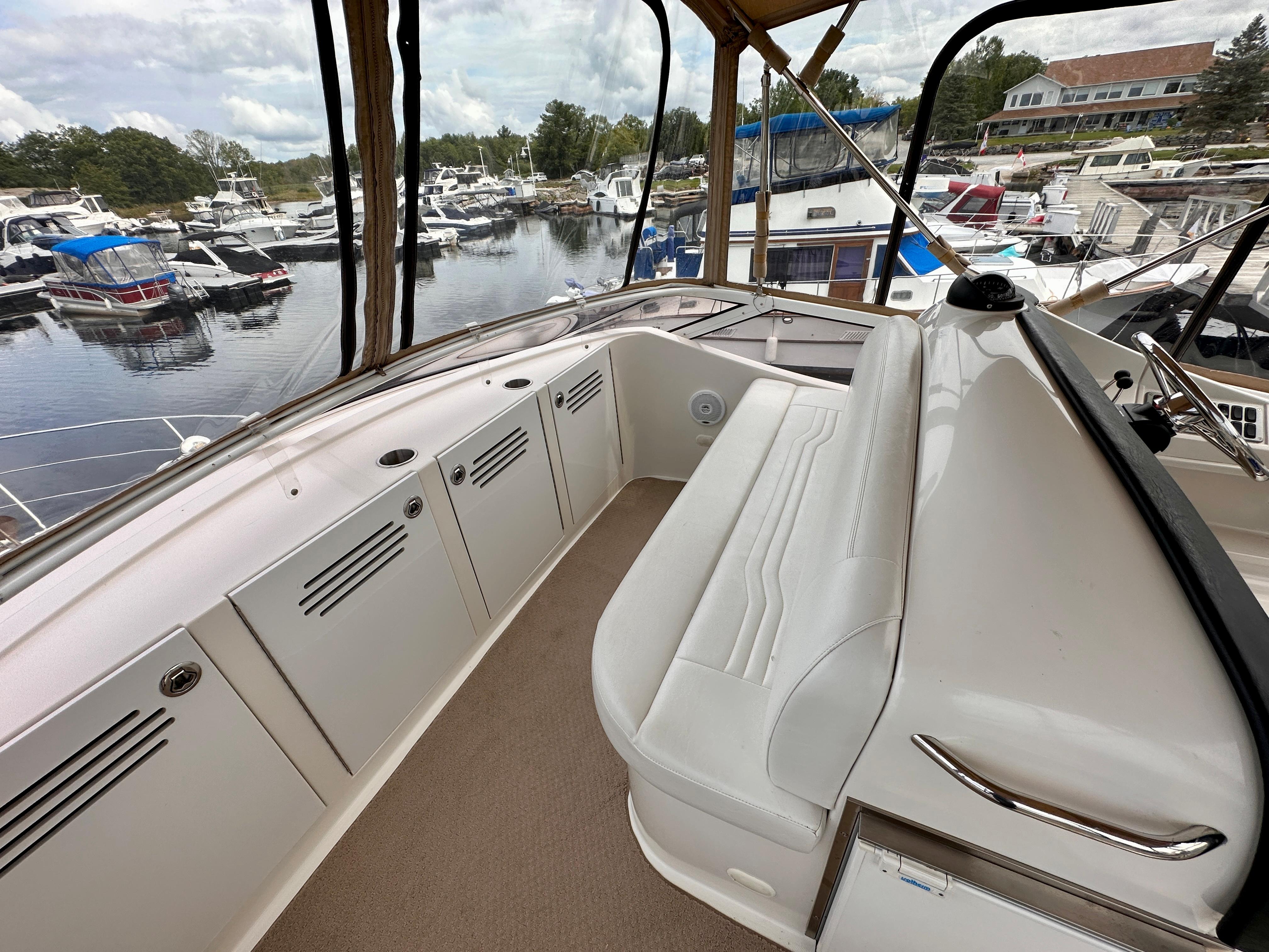 2007 Carver 35 Super Sport Motor Yacht for sale - YachtWorld