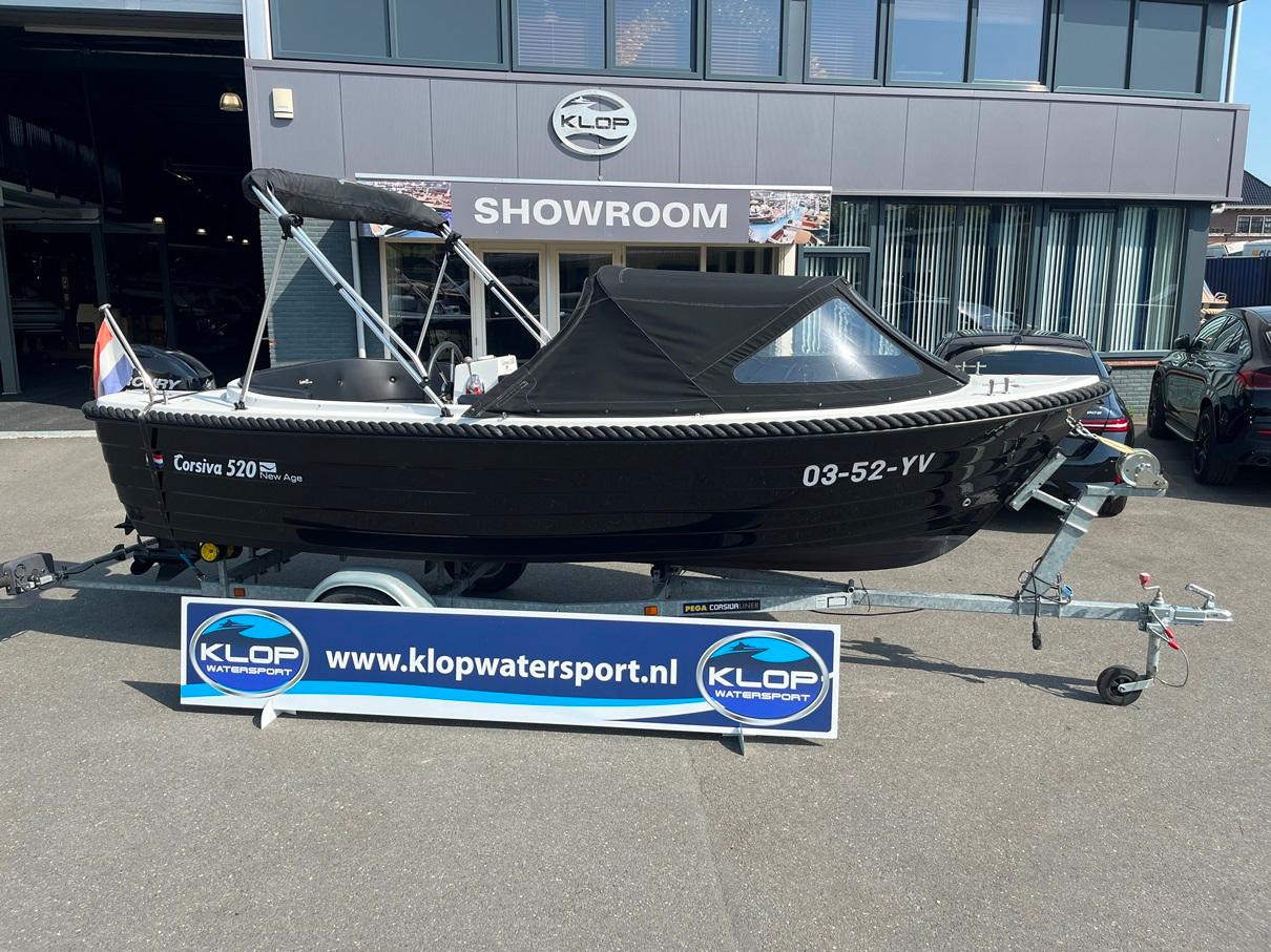 Corsiva | 2015 | 17ft | Boatshop24