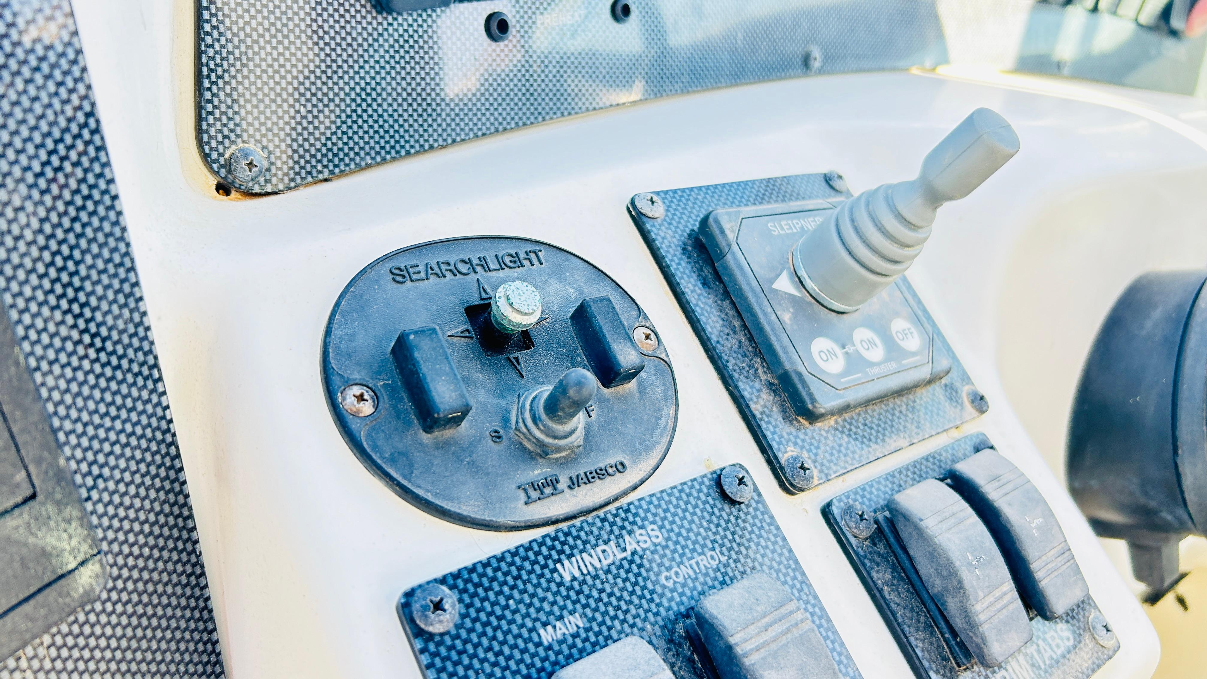 1997 Sea Ray 330 Sundancer Sports Cruiser for sale - YachtWorld