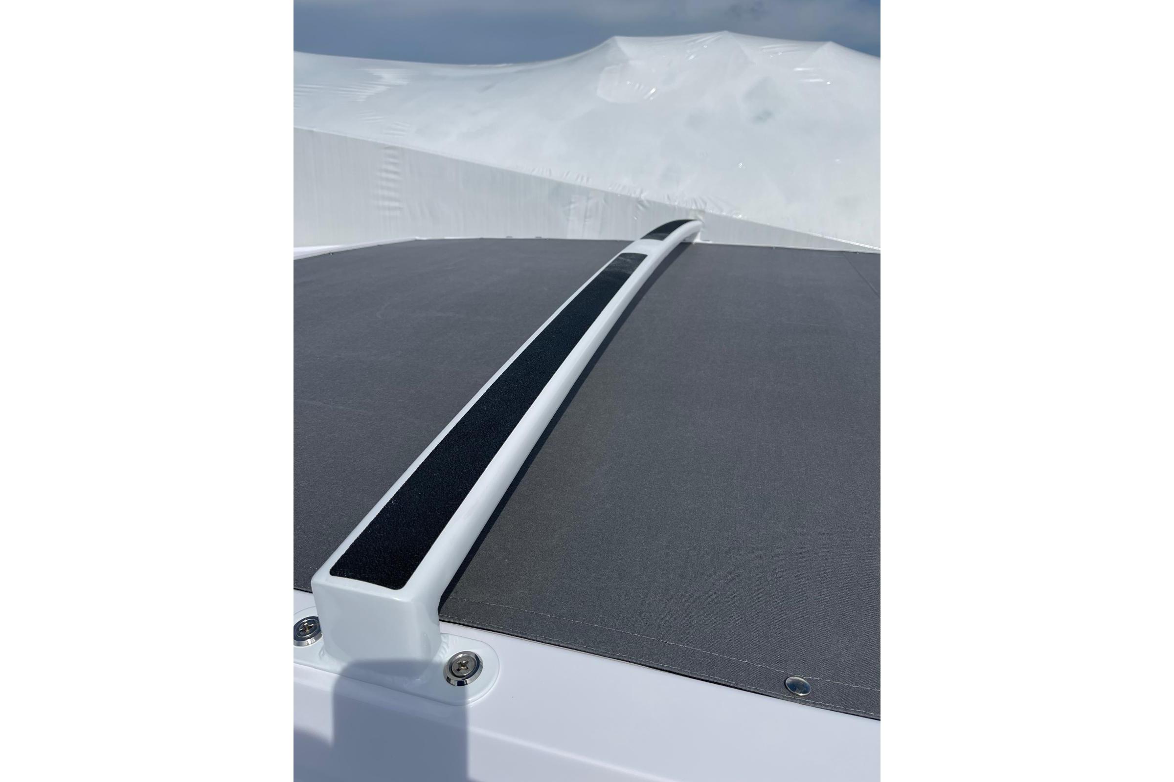 Axopar 37 XC Cross Cabin | 12m | 2023 - 06 - Alpes-Maritimes | Boats ...