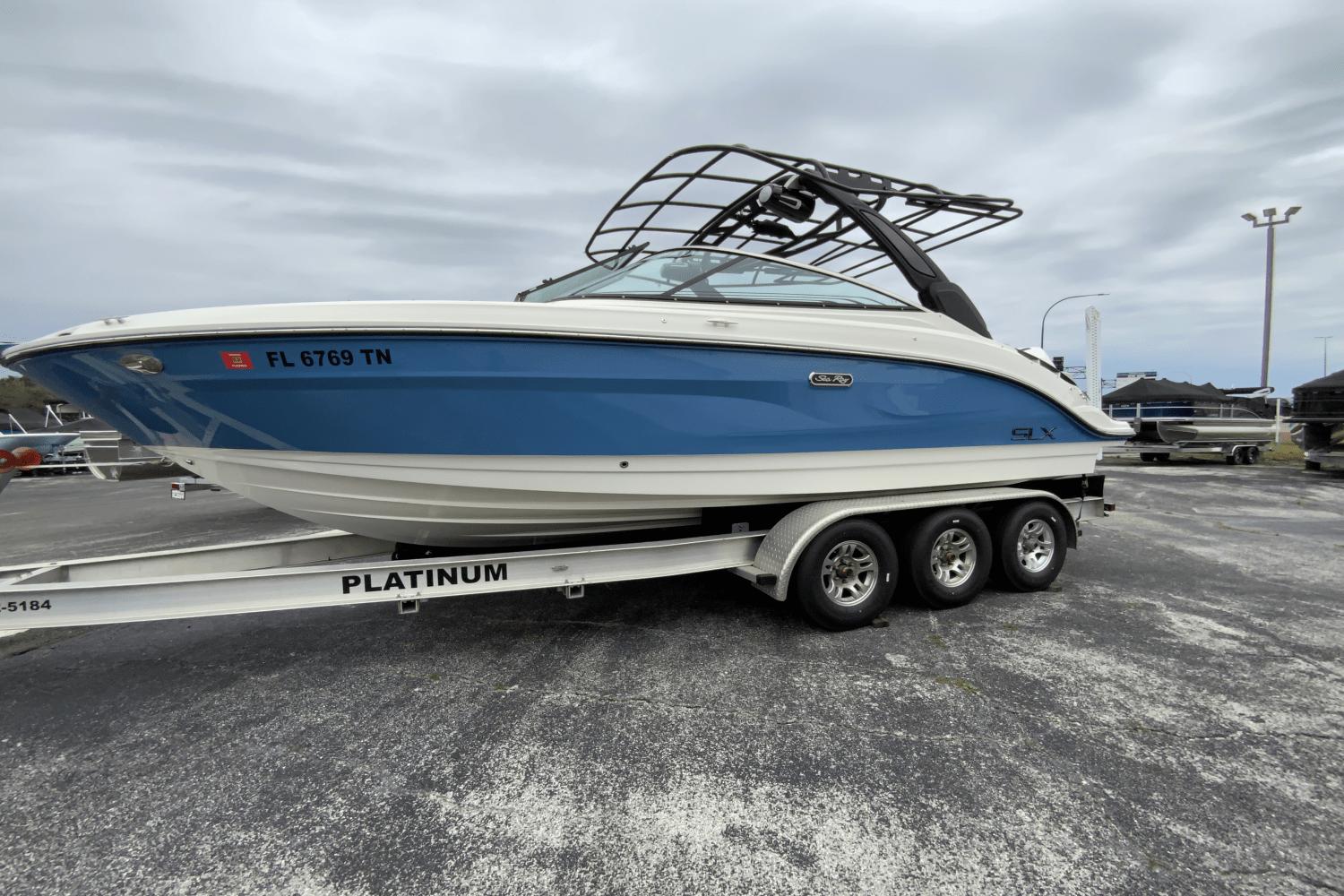 2023 Sea Ray SLX 260 Outboard Runabout for sale - YachtWorld