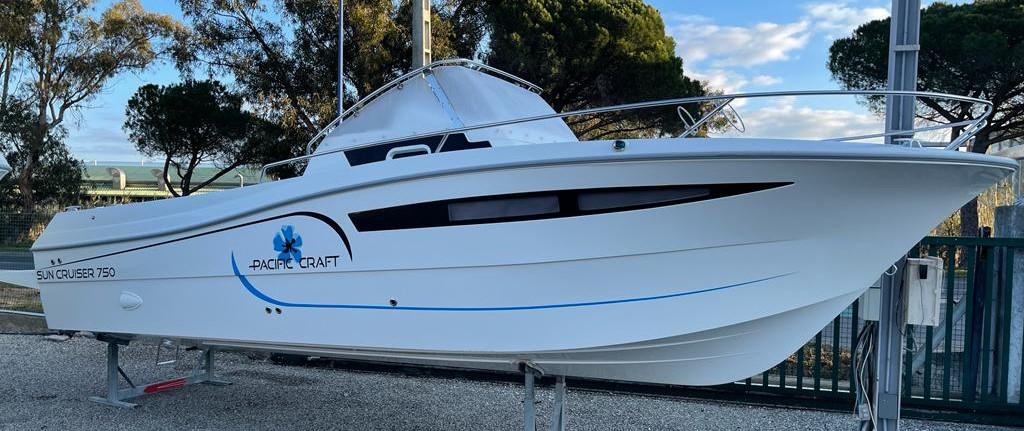 Nieuw 2024 Pacific Craft 750 Sun Cruiser - Var ( 83 ) | YachtFocus