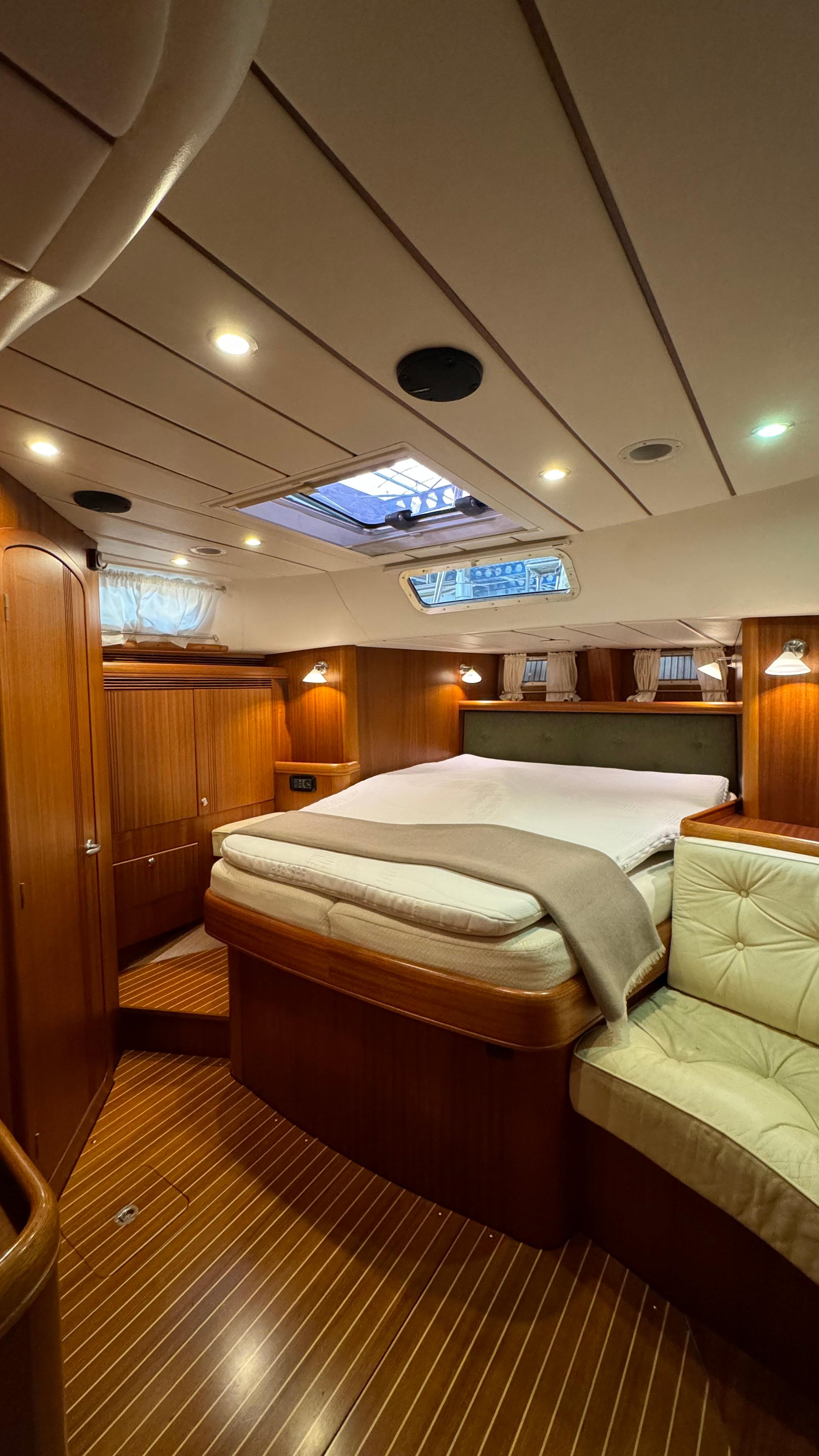 2005 Najad 511 Centre Cockpit for sale - YachtWorld