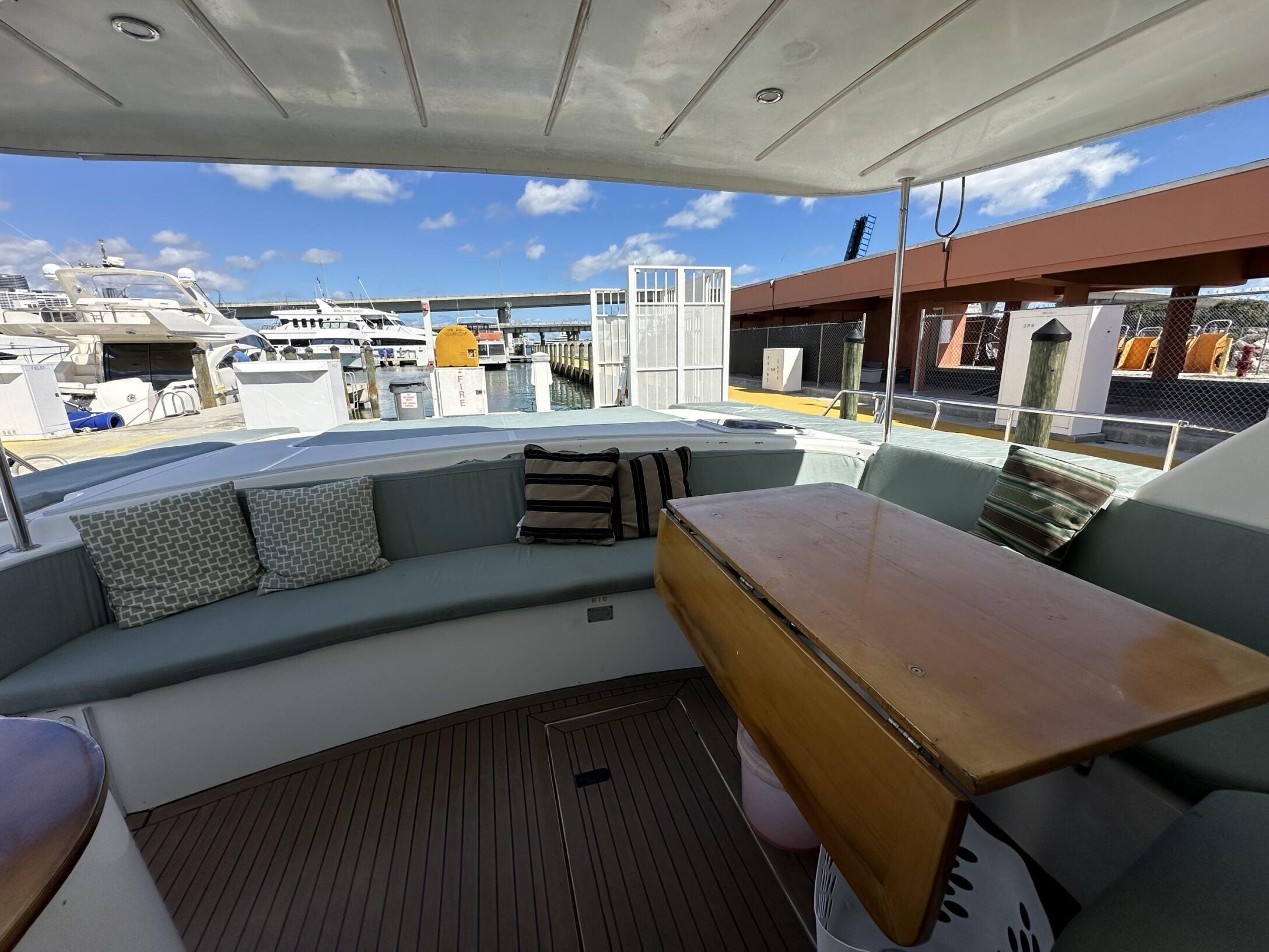 2003 Lagoon 43 PC Power katamaran till salu- YachtWorld