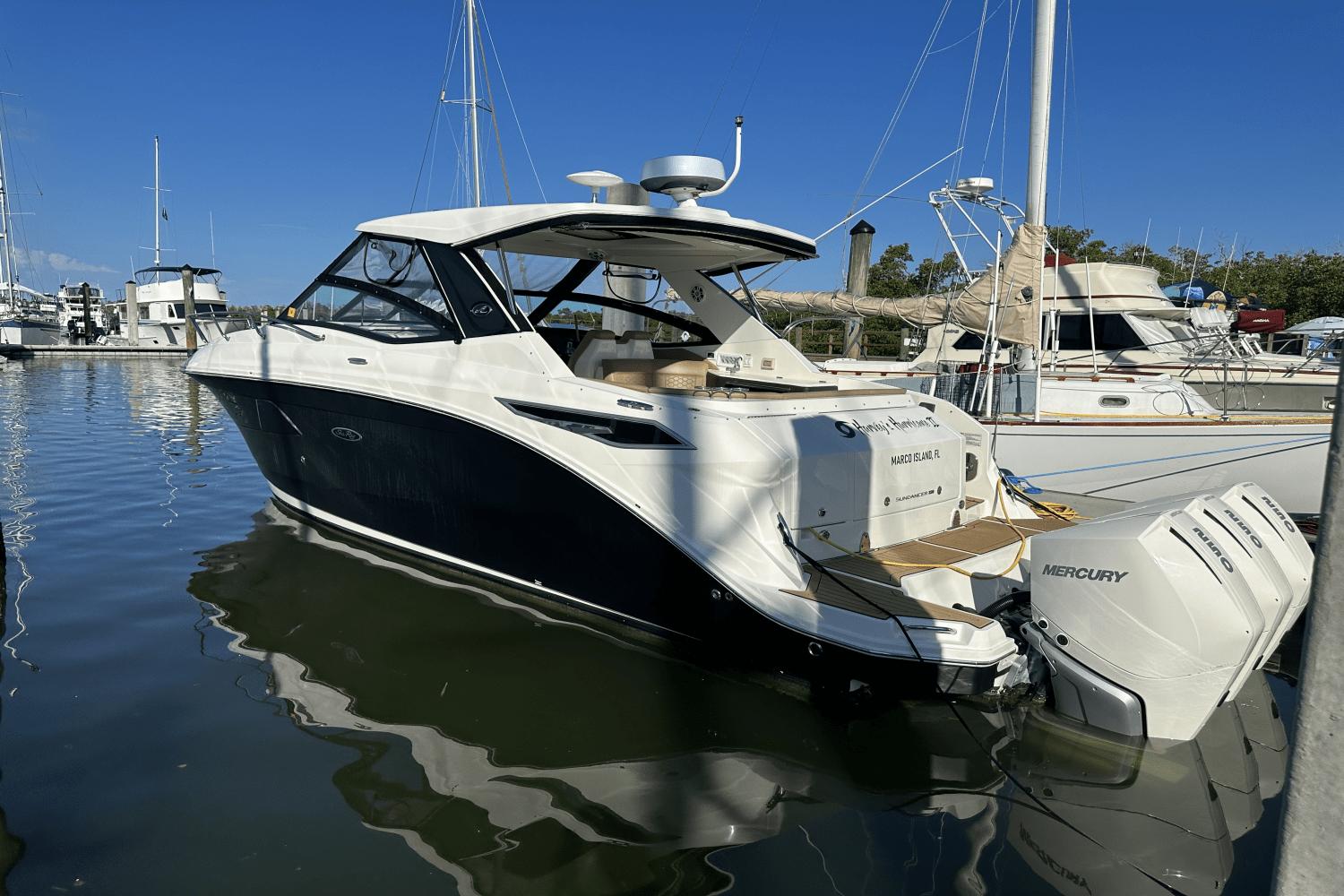 2021 Sea Ray 320 Sundancer OB Sportboot Kaufen - YachtWorld