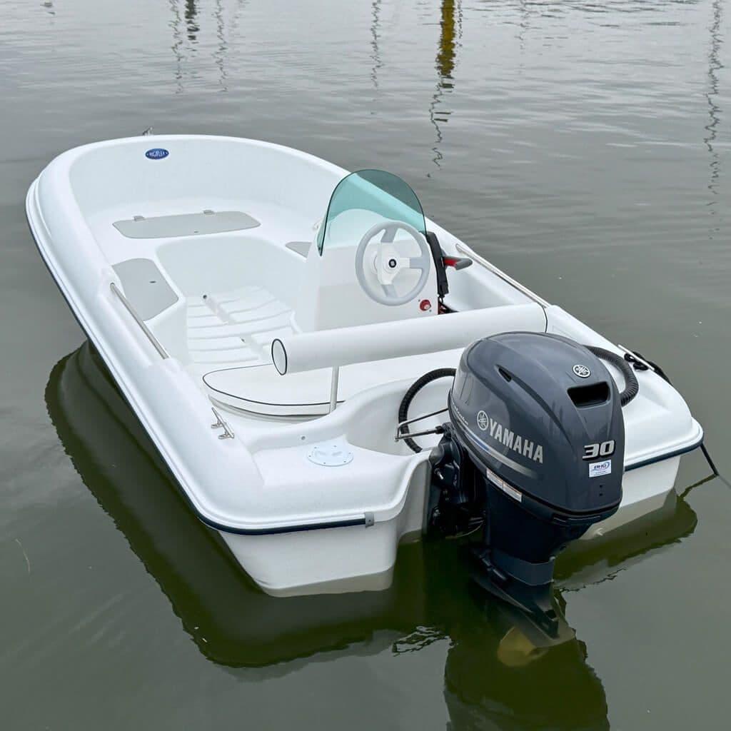 Nieuw 2024 Rigiflex Cap 400 - Hampshire | YachtFocus