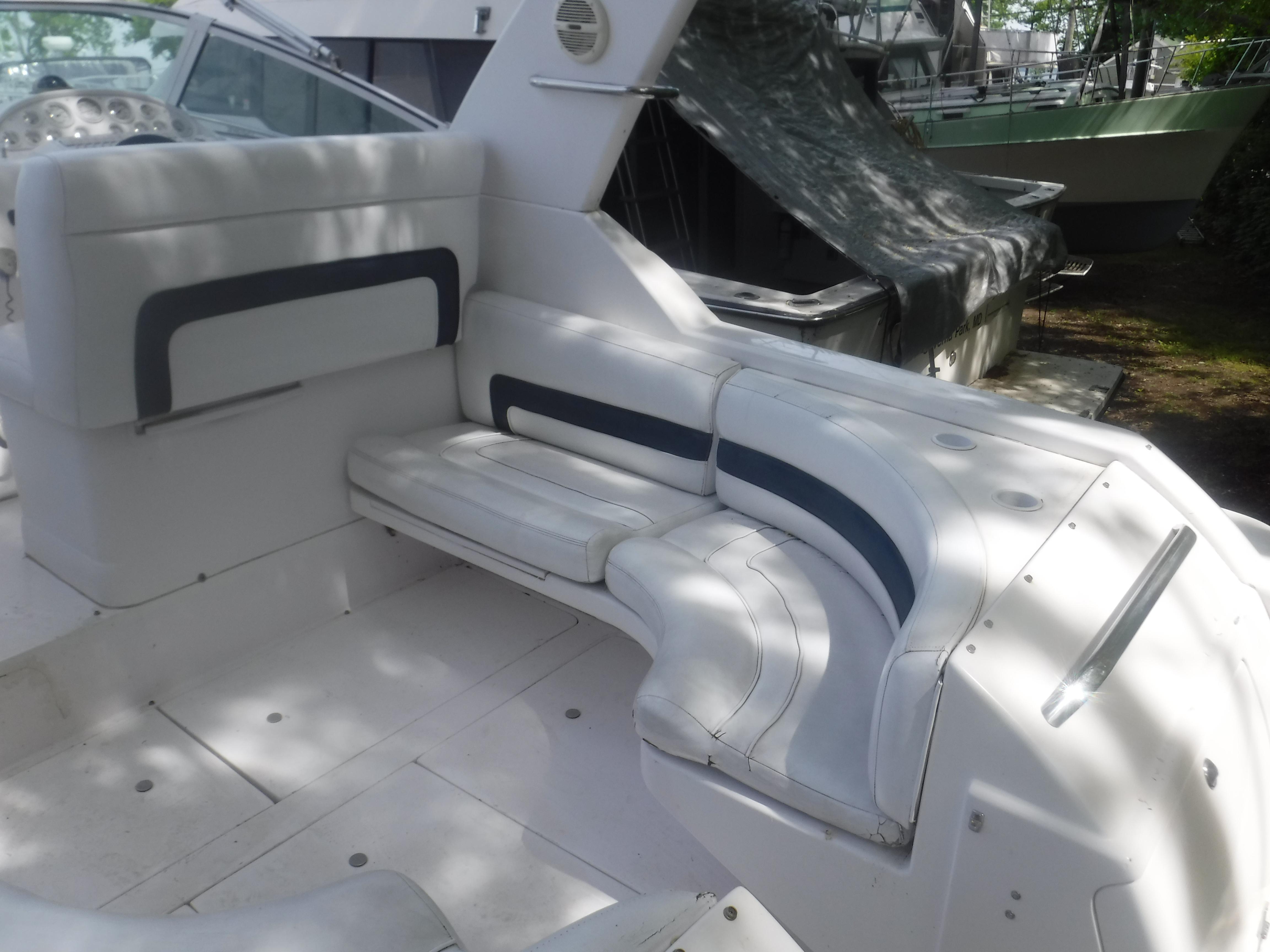 1998 Donzi 3250 Lxc Cruiser for sale - YachtWorld