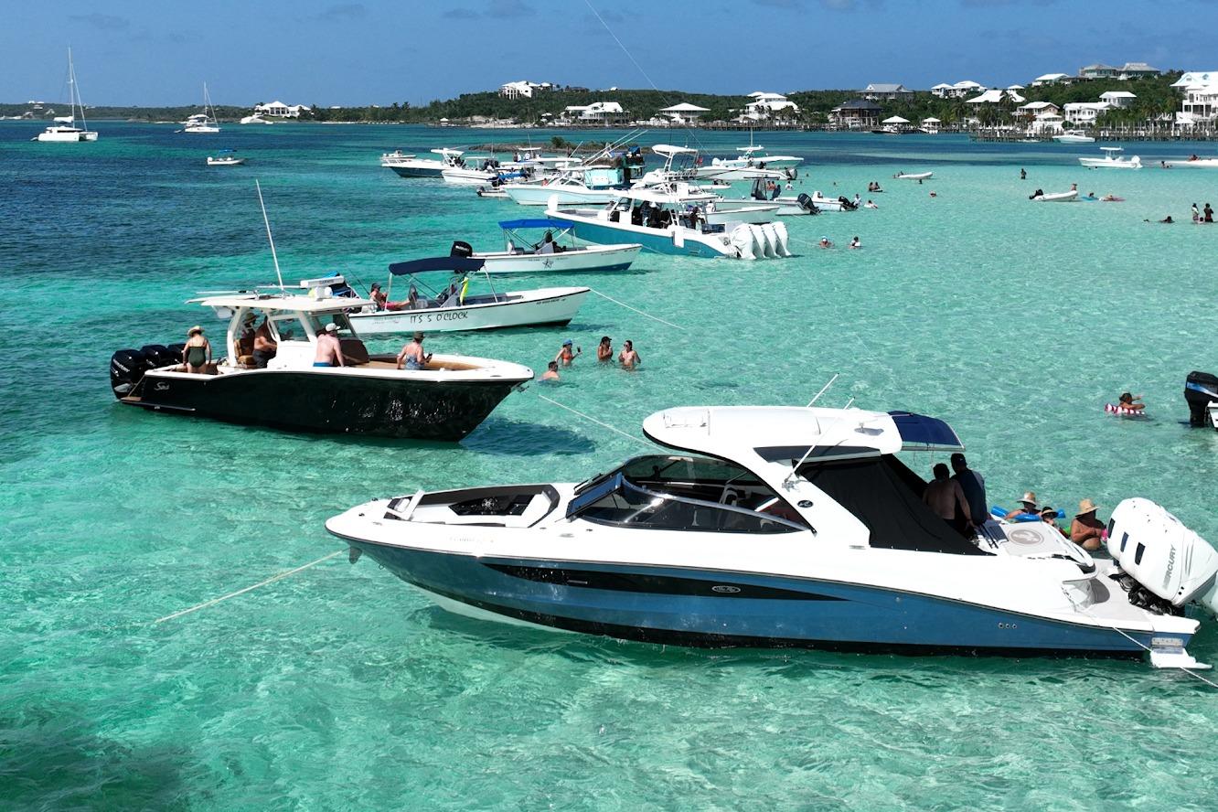 2018 Sea Ray 350 SLX Dual Console for sale - YachtWorld