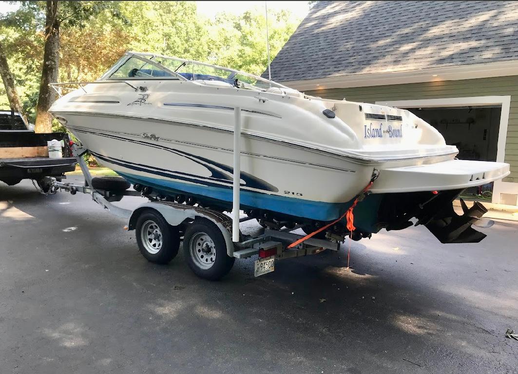 2001 Sea Ray 215 Express Cruiser Cuddy Cabin Kaufen - YachtWorld