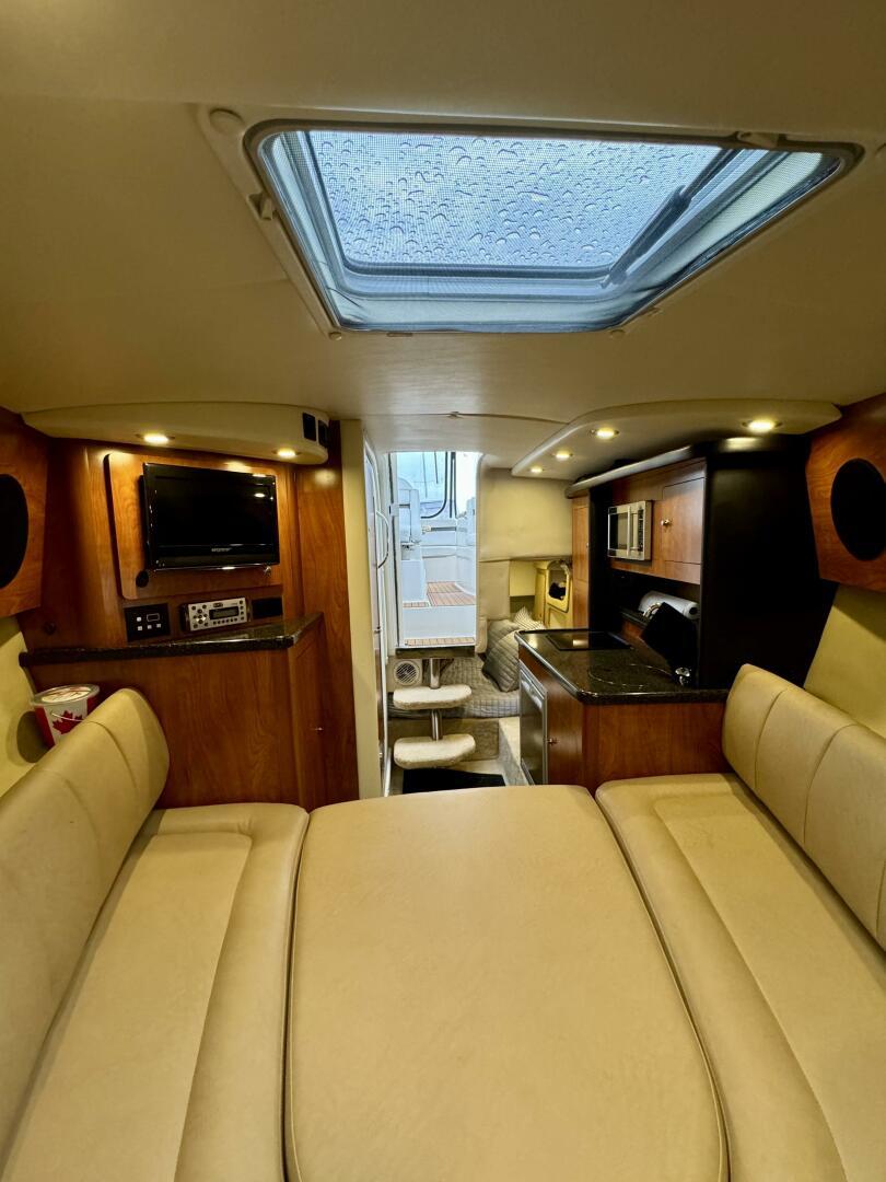 2011 Rinker 280 Express Cruiser Express Cruiser for sale - YachtWorld