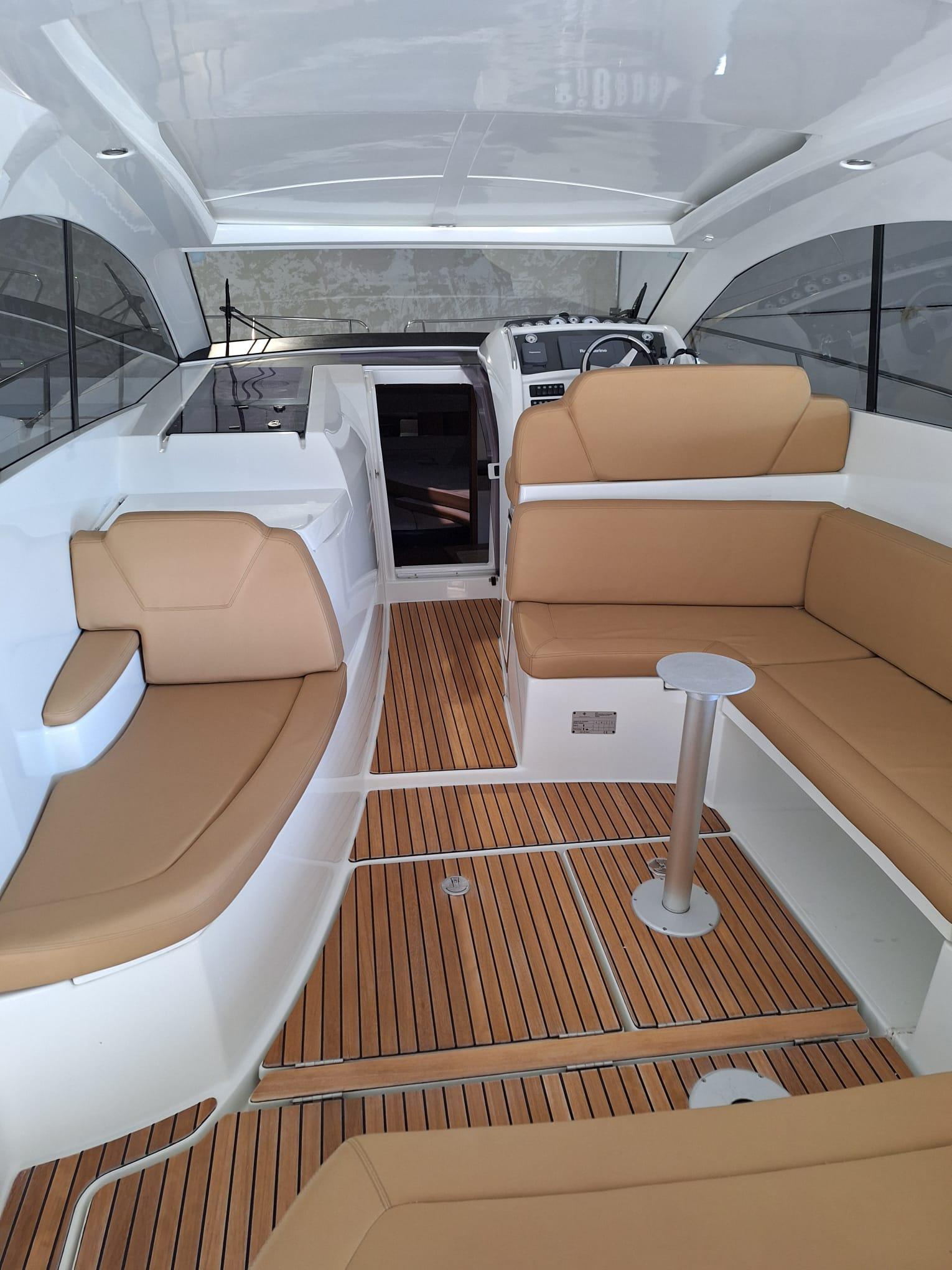 2012 Jeanneau Leader 10 Sports Cruiser for sale - YachtWorld