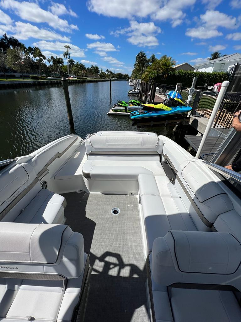 2021 Formula 270 Bowrider Bowrider for sale - YachtWorld