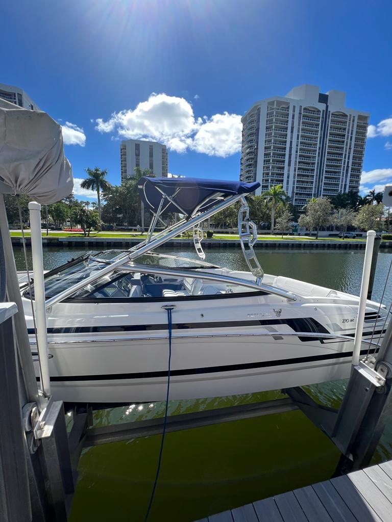 2021 Formula 270 Bowrider Bowrider for sale - YachtWorld
