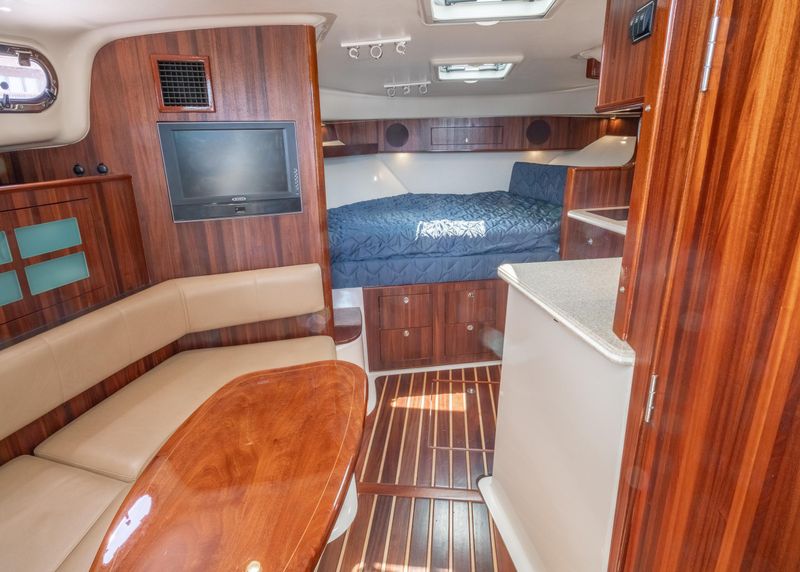 2010 Pursuit OS 375 Offshore - Weber Yachts