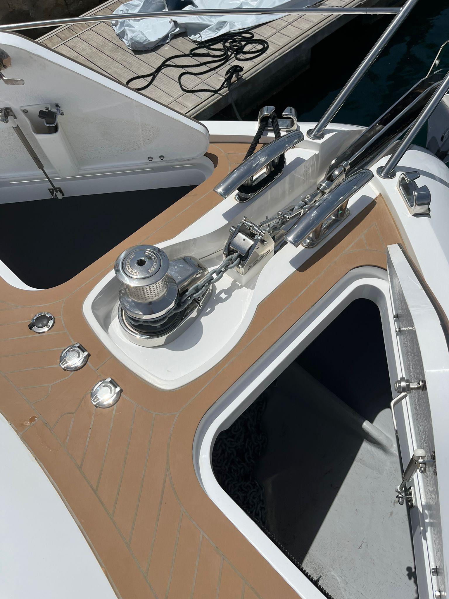 2023 Sunseeker Predator 75 Cruiser for sale - YachtWorld