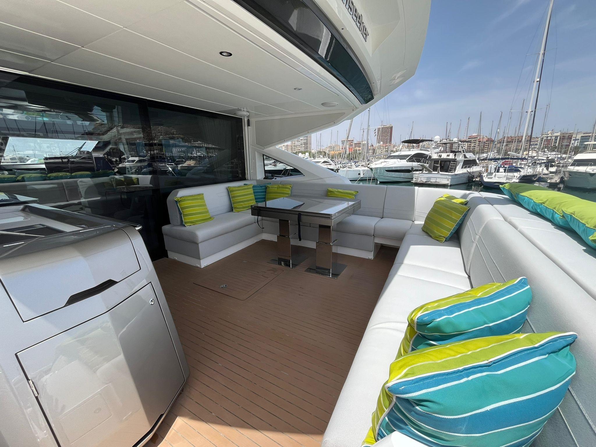 2023 Sunseeker Predator 75 Cruiser for sale - YachtWorld