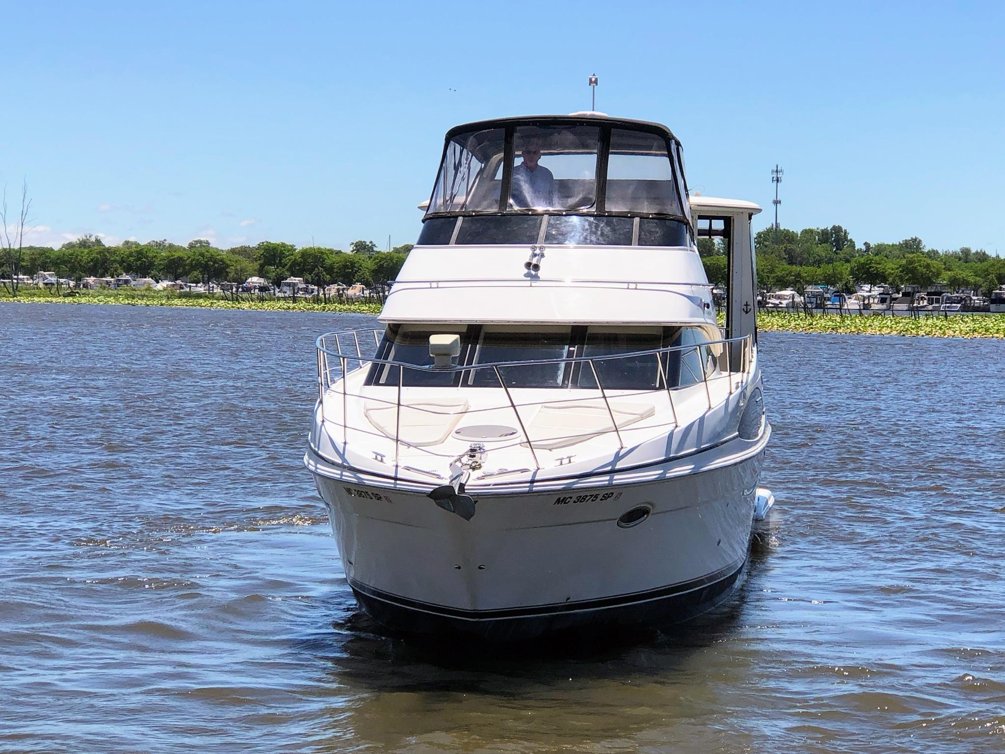 2004 Carver 444 Cockpit Motor Yacht Cruiser for sale - YachtWorld