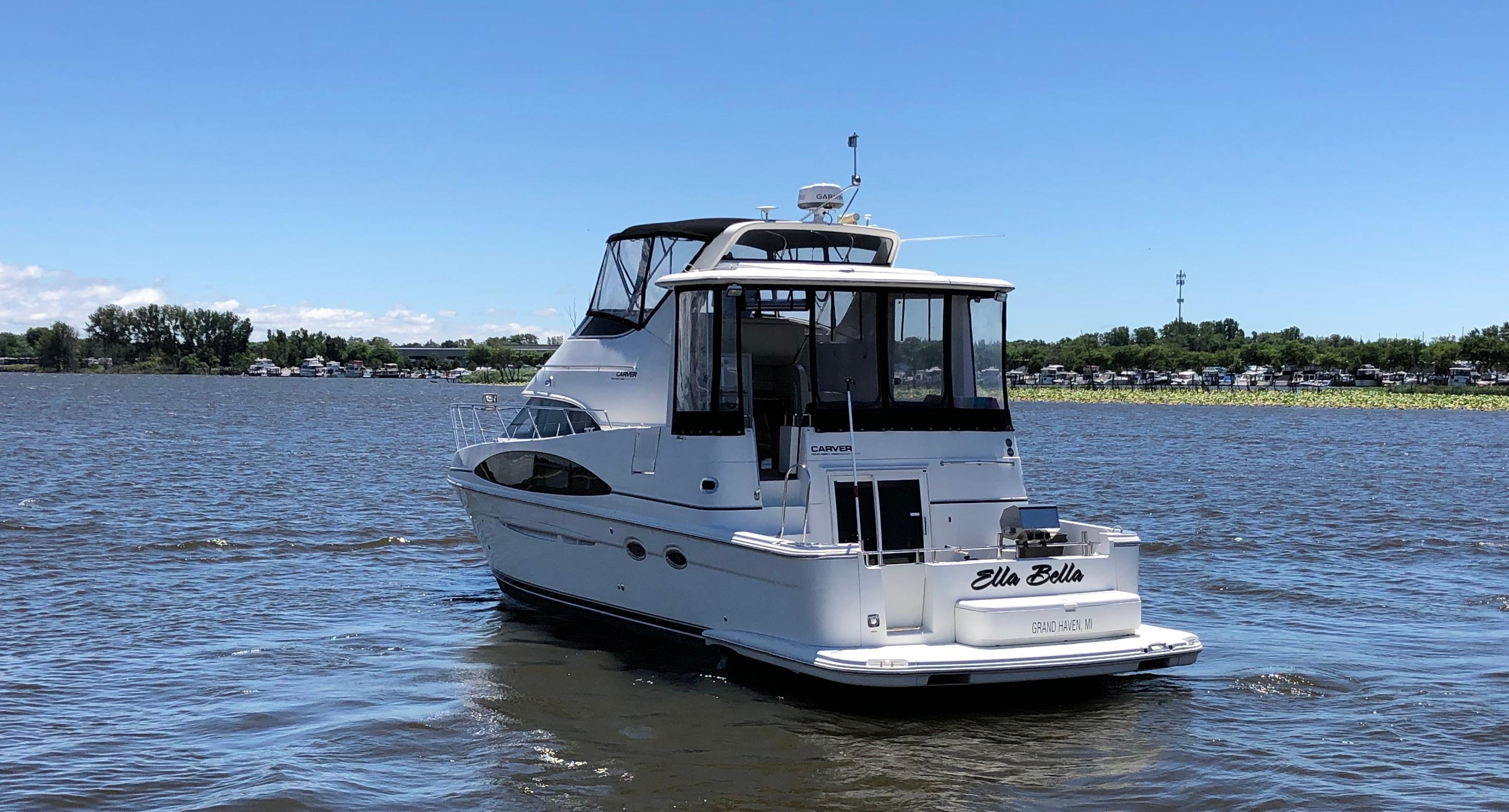 2004 Carver 444 Cockpit Motor Yacht Cruiser for sale - YachtWorld