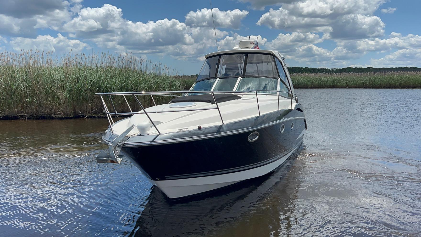 2013 Monterey 340 Sport Yacht Express Cruiser for sale - YachtWorld