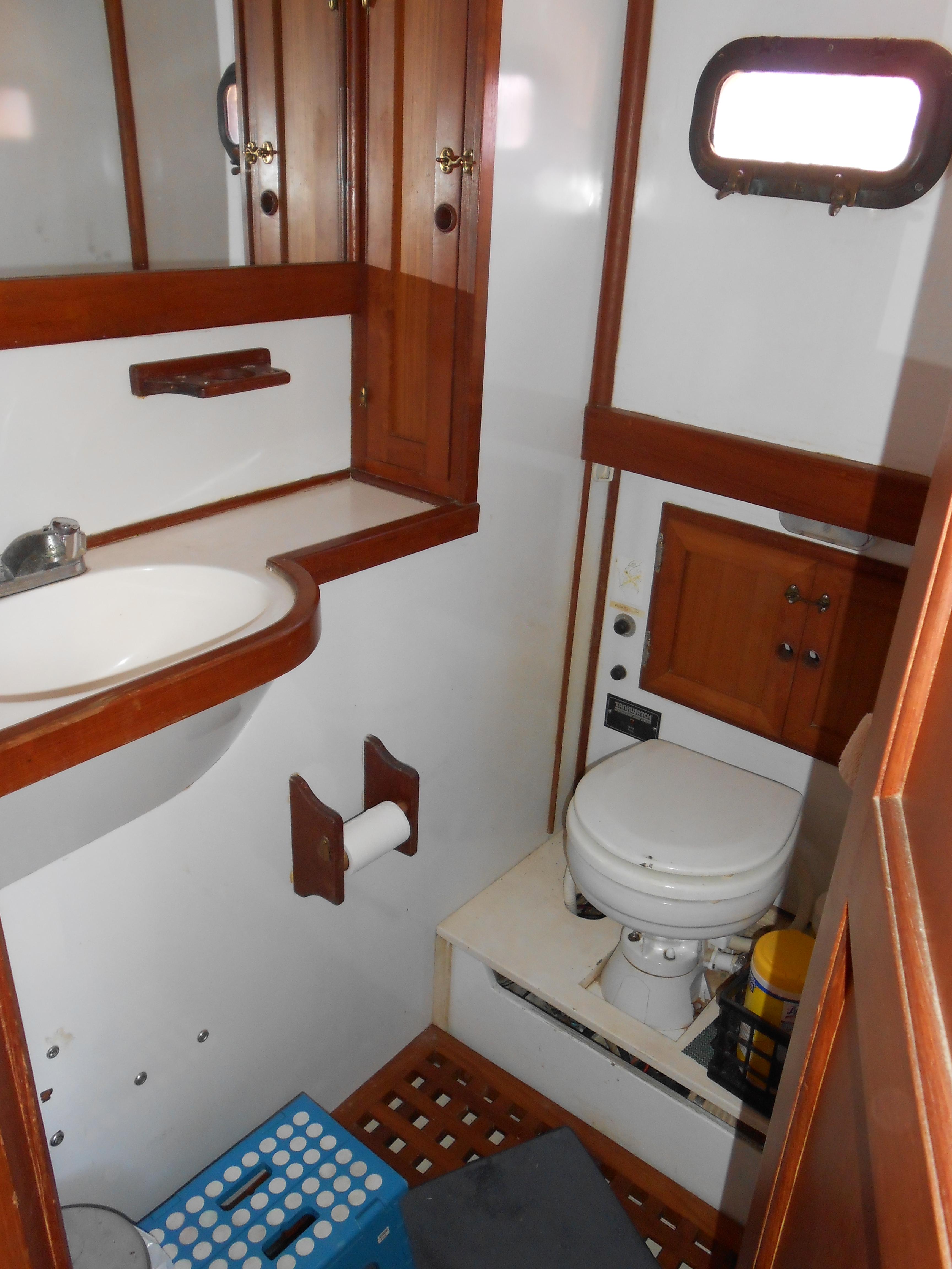 1978 CHB 34 Aft Cabin Aft Cabin for sale - YachtWorld
