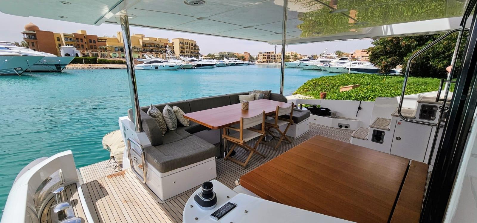 Azimut 80 Usado - Cosas de Barcos