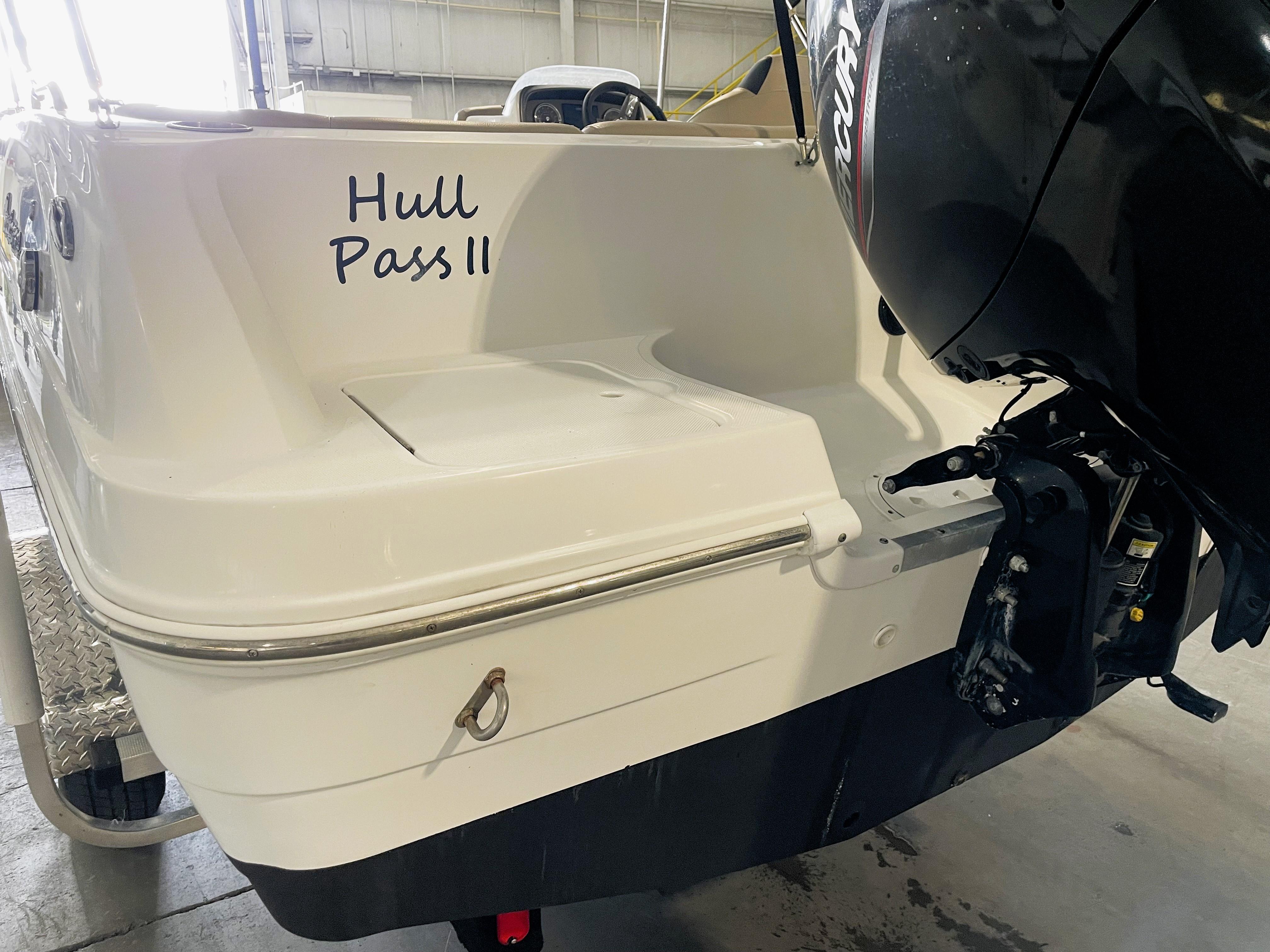 2020 Hurricane SunDeck Sport 201 OB Deck for sale - YachtWorld