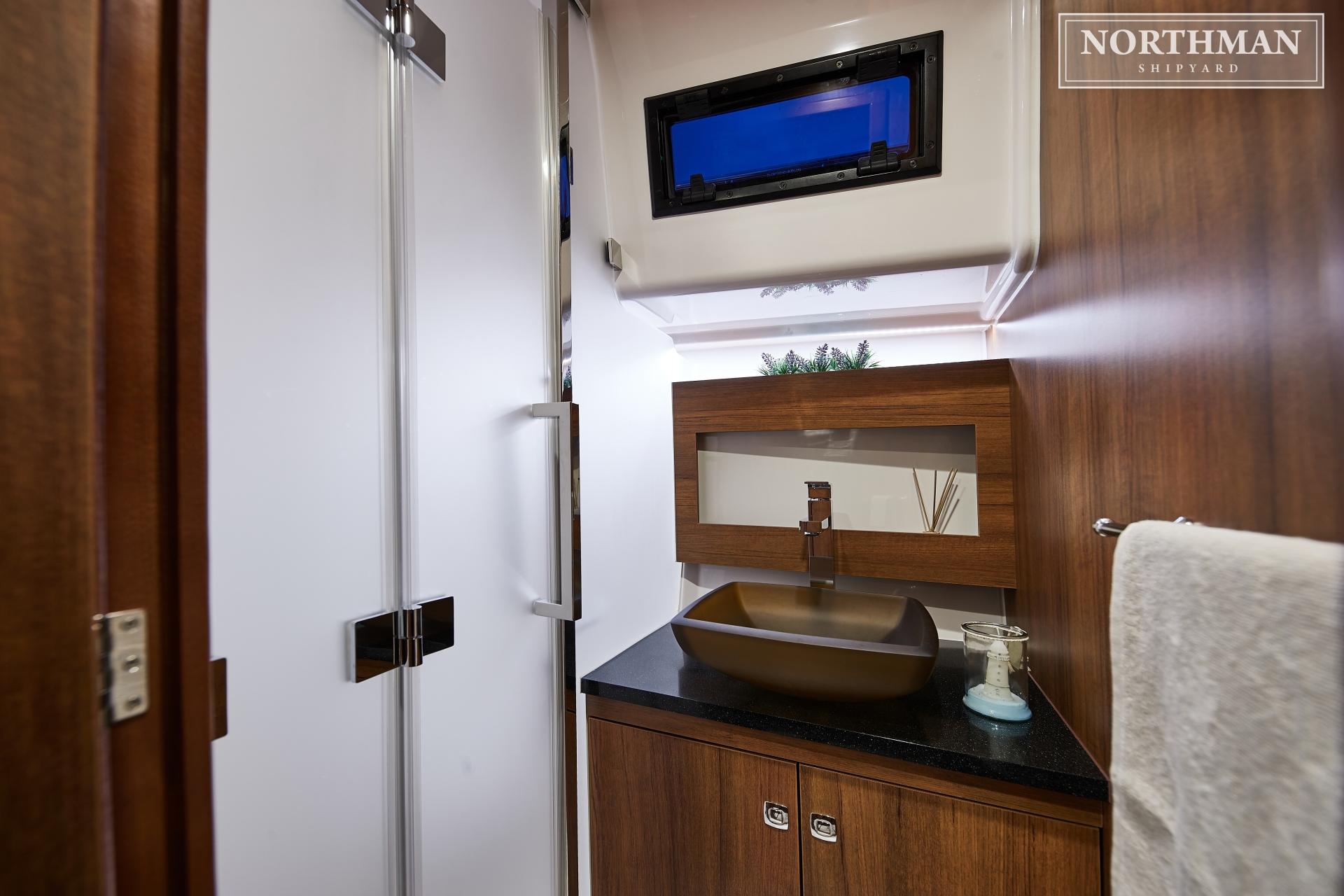 2022 Northman 1200 Fly Cruiser for sale - YachtWorld