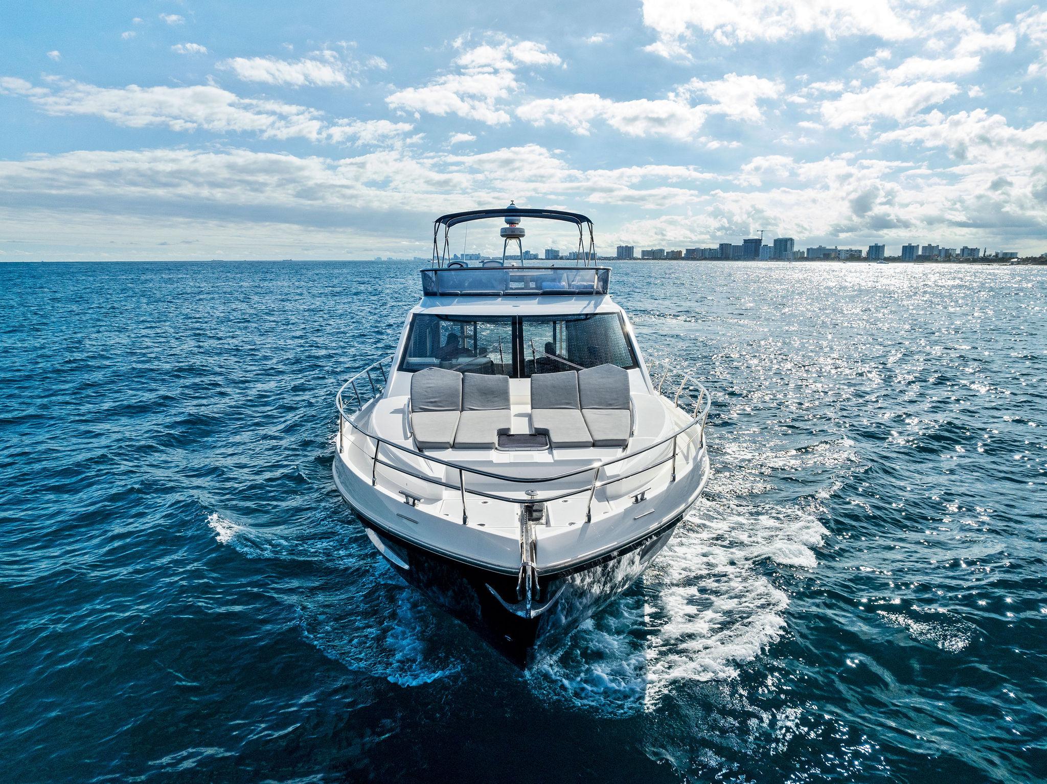 2013 Absolute 55 FLY Motor Yachts for sale - YachtWorld