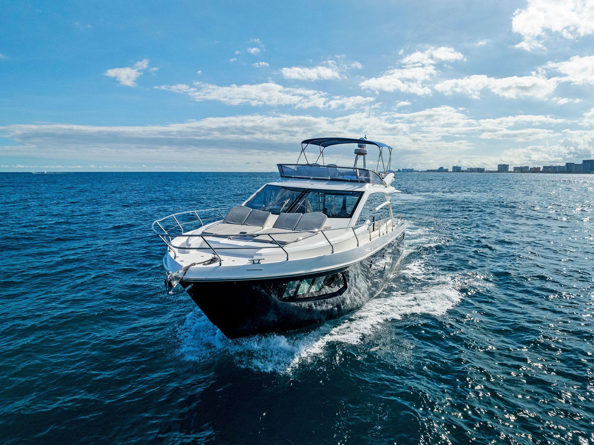 2013 Absolute 55 FLY Motor Yachts for sale - YachtWorld