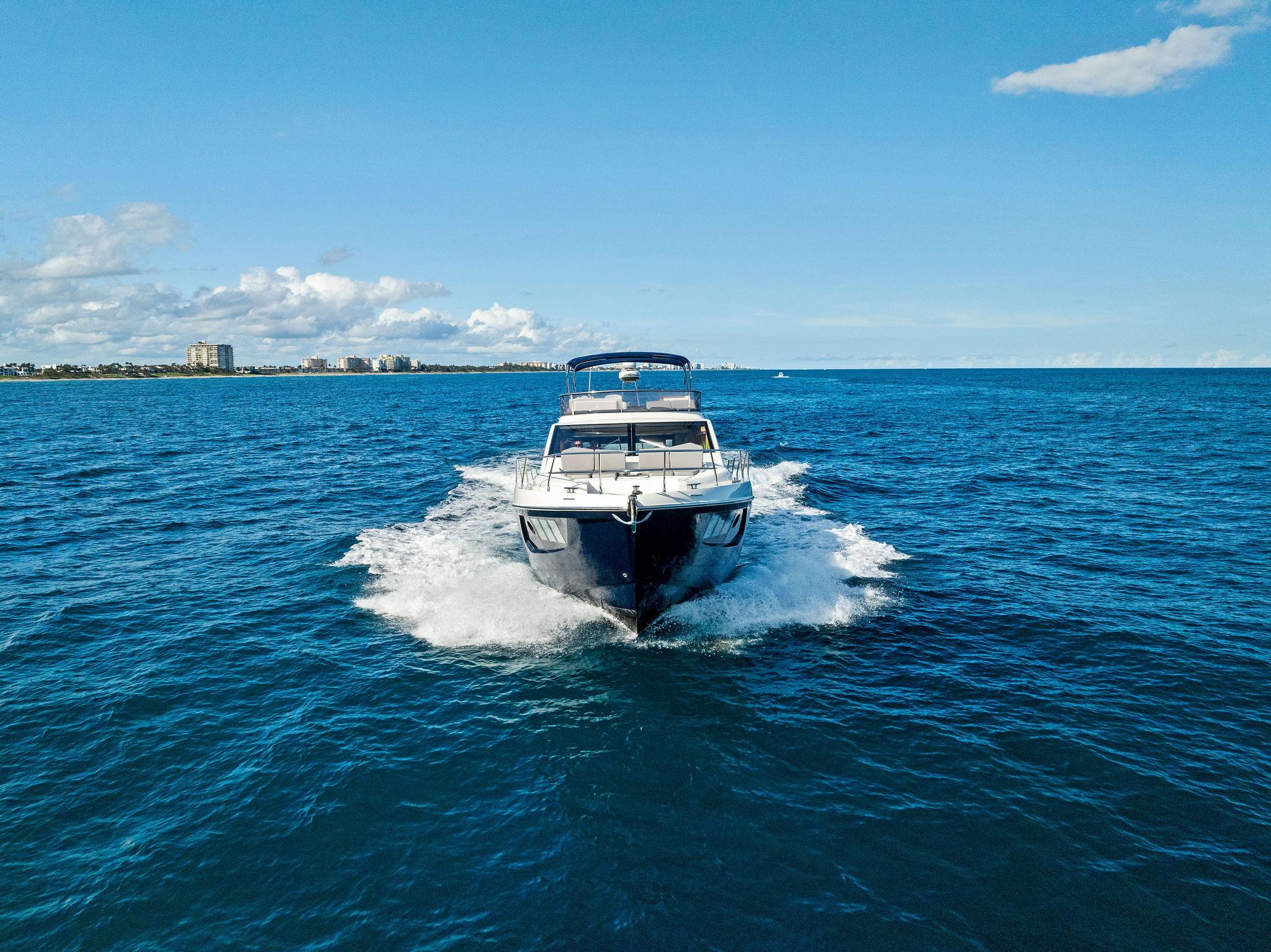 2013 Absolute 55 FLY Motor Yachts for sale - YachtWorld