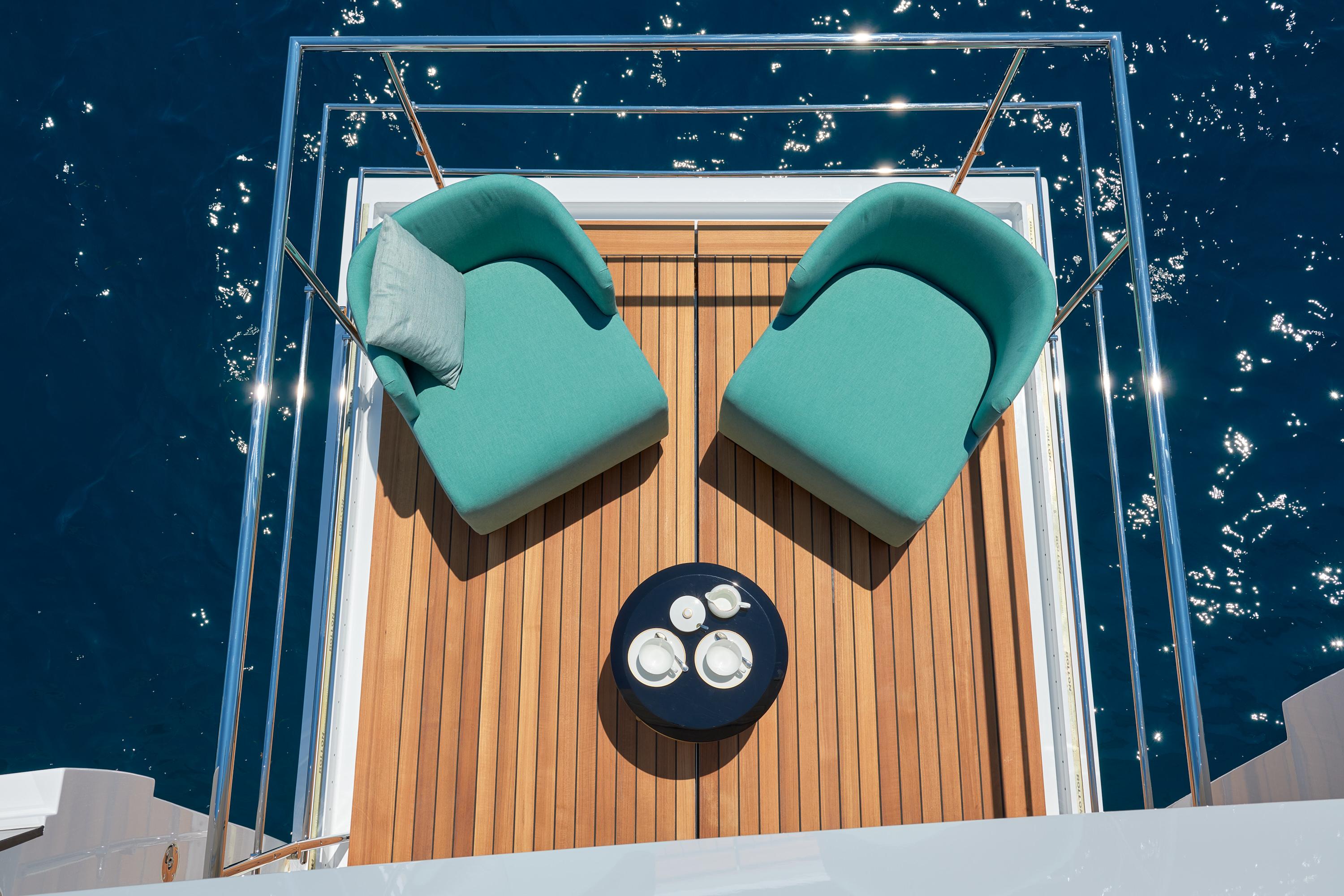 HEED Motor Yachts Azimut for sale - YachtWorld