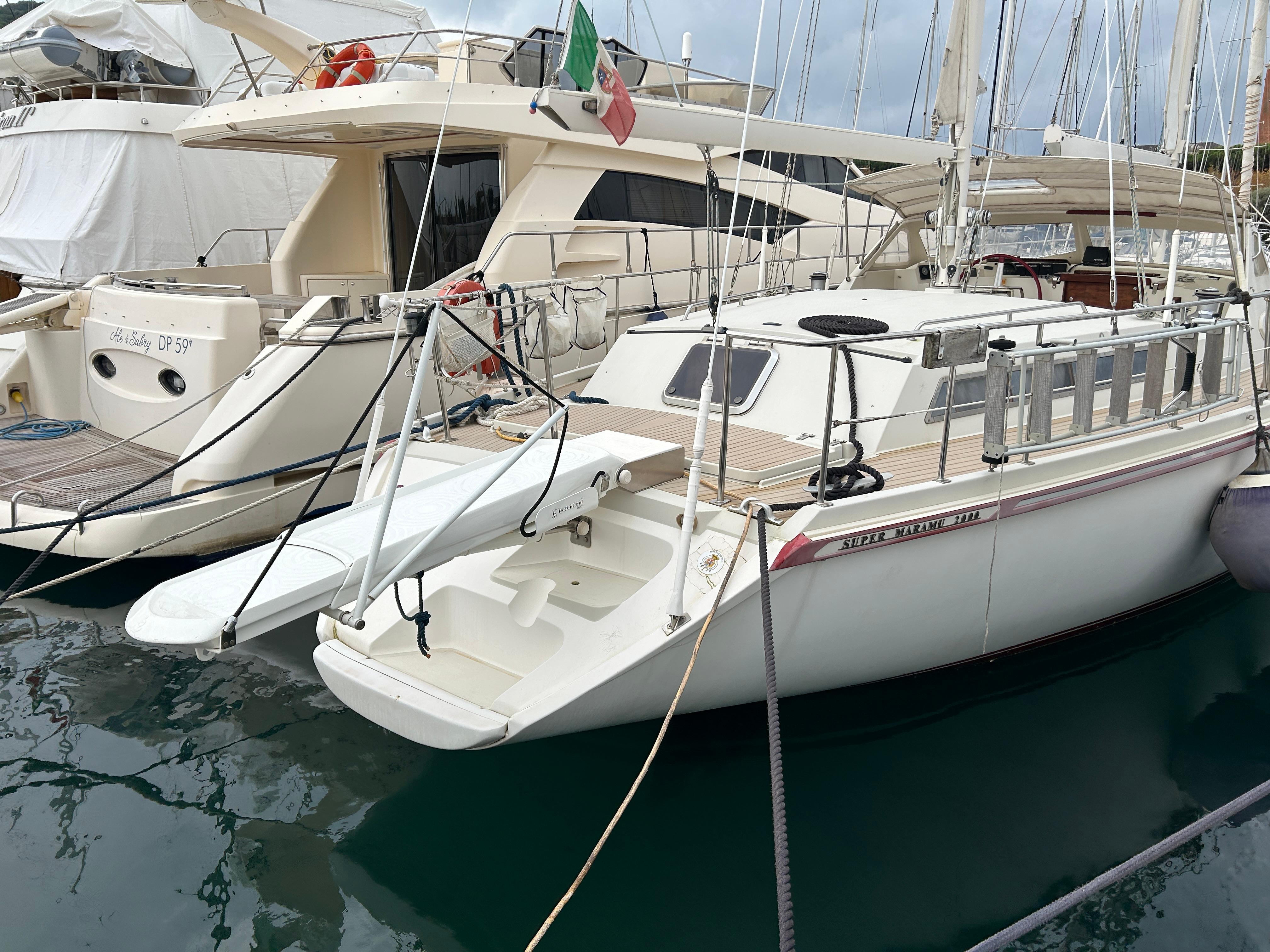 2005 Amel super maramu 2000 red line Ketch te koop- YachtWorld
