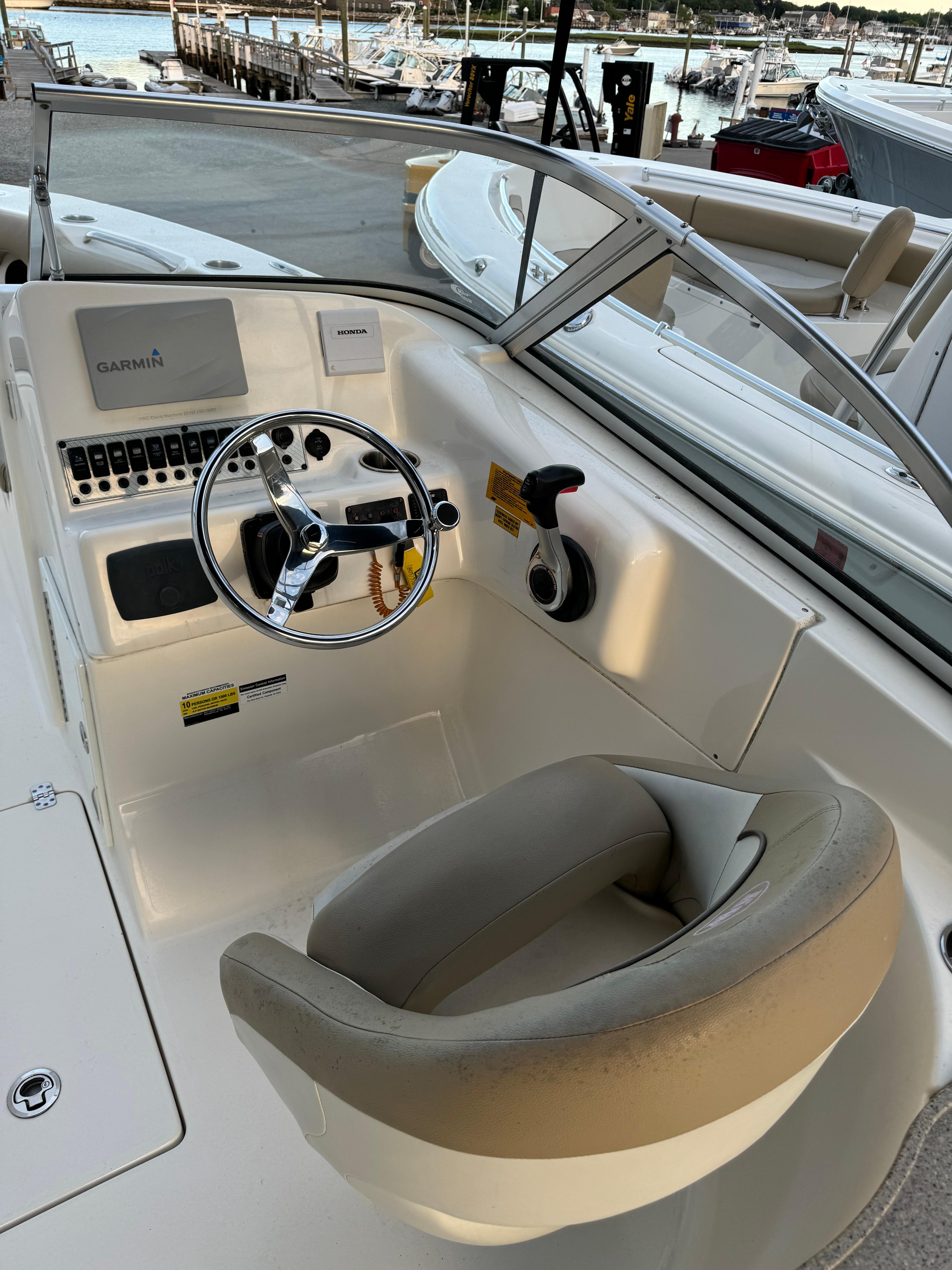 2018 Key West 239 DFS Dual Console for sale - YachtWorld