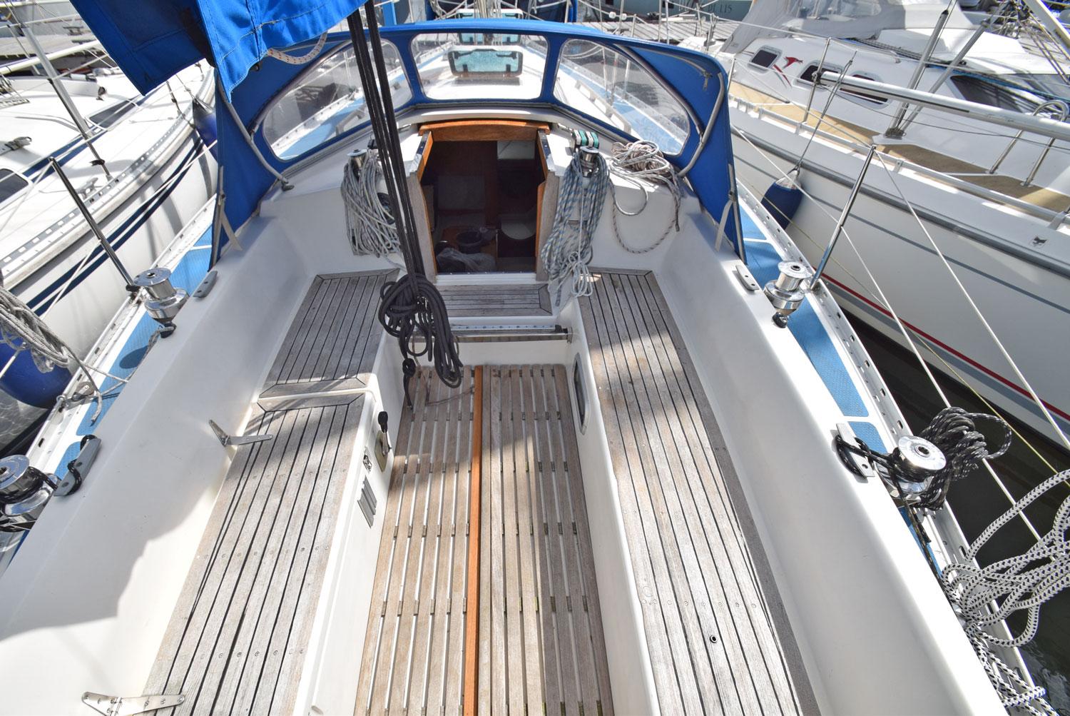 Tweedehands 1988 Bianca 320 | YachtFocus