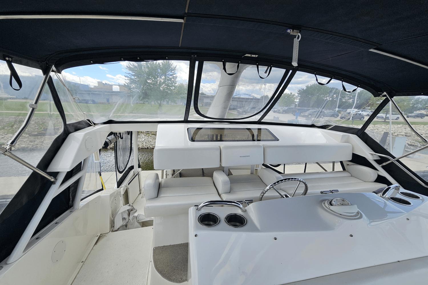 2001 Silverton 392 Motor Yacht Motor Yachts for sale - YachtWorld