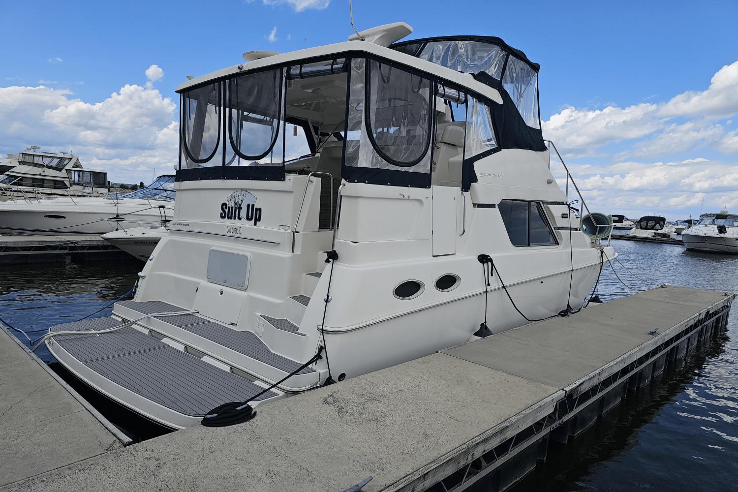 2001 Silverton 392 Motor Yacht Motor Yachts for sale - YachtWorld