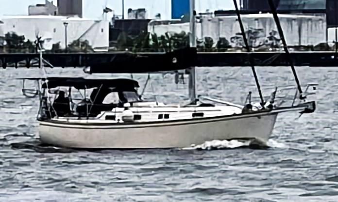 1987 Island Packet 31 Kotter zeilboten te koop- YachtWorld