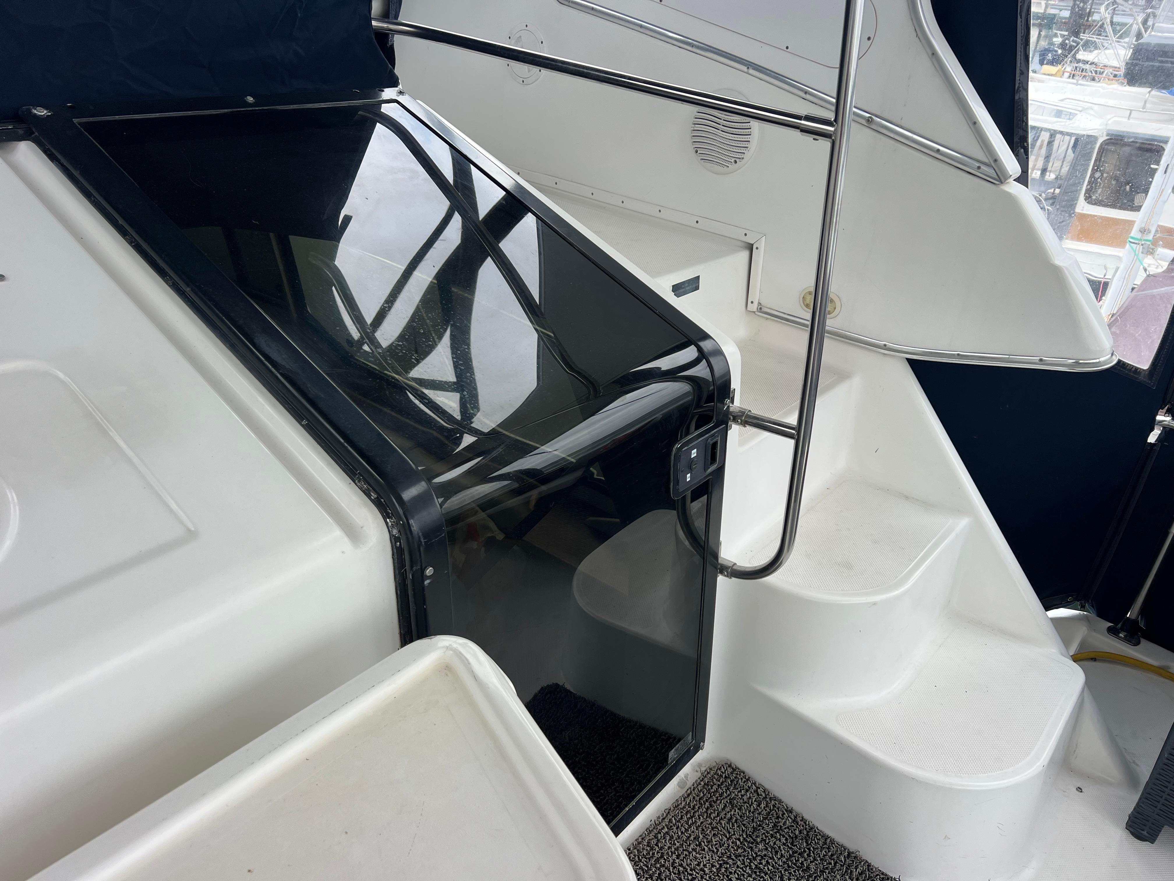 1999 Bayliner 4087 Aft Cabin Motoryacht Aft Cabin for sale - YachtWorld