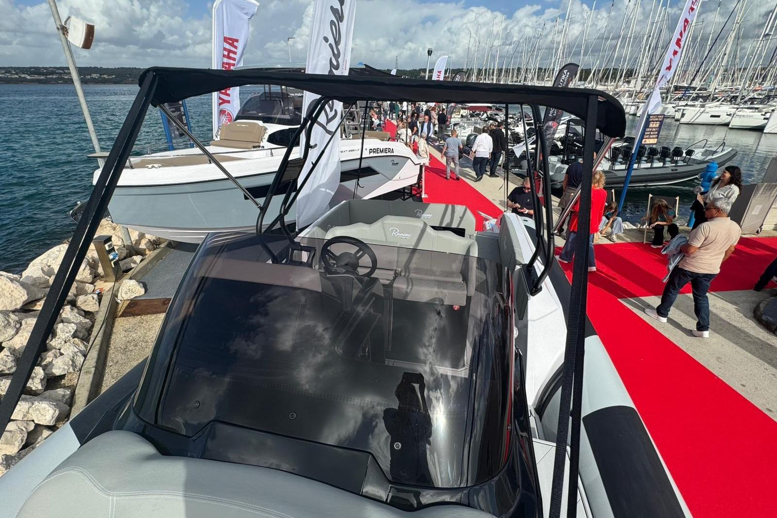 Ranieri Cayman 28.00 Executive 9m 2025, Schlauchboote | Boot24