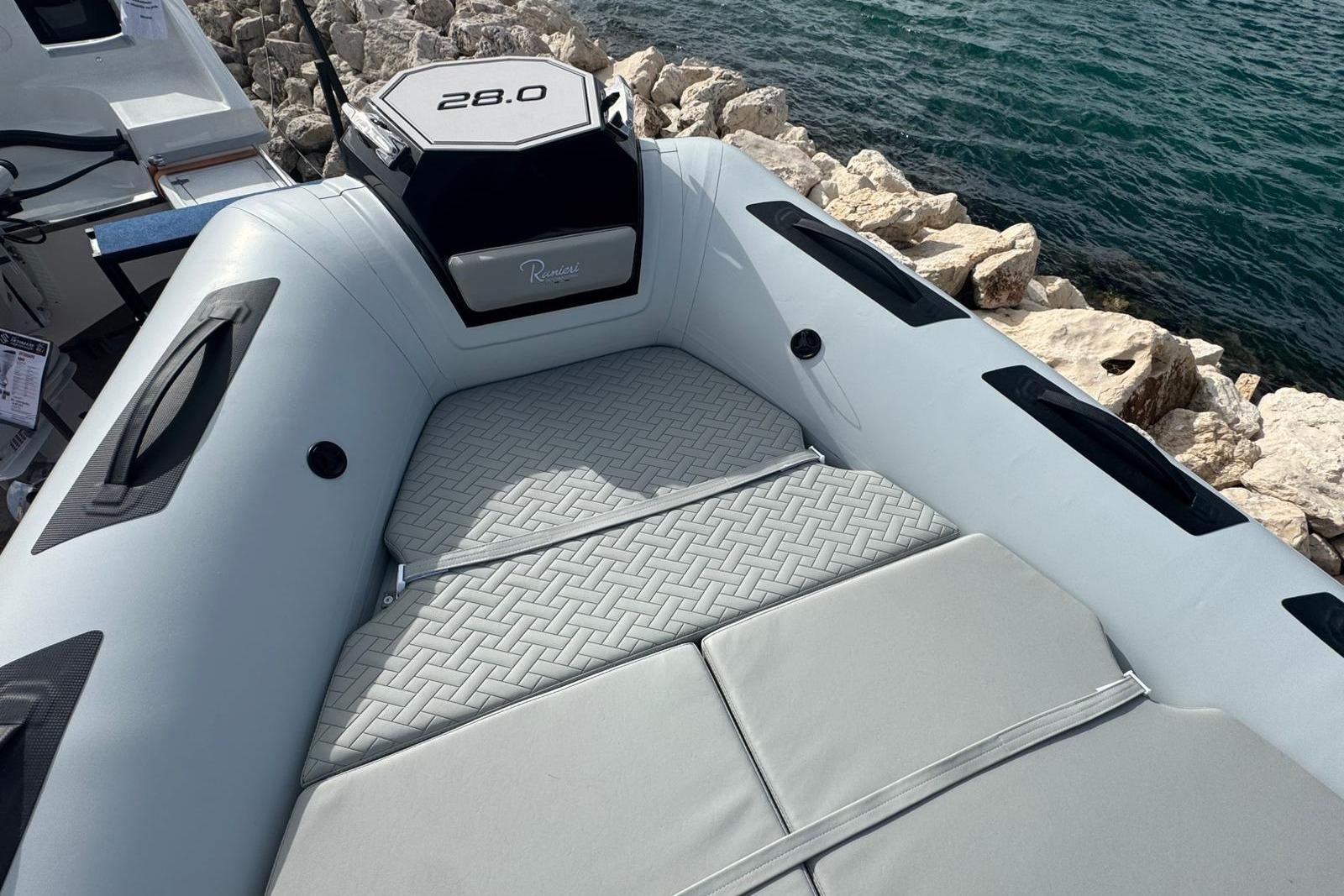 Ranieri Cayman 28.00 Executive 9m 2025, Schlauchboote | Boot24