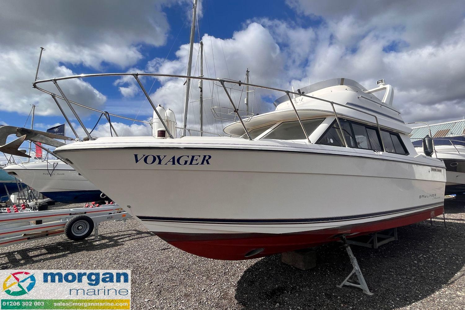 Bayliner 2858 Ciera Command Bridge | 9m | 1995 - Essex | Boats and ...