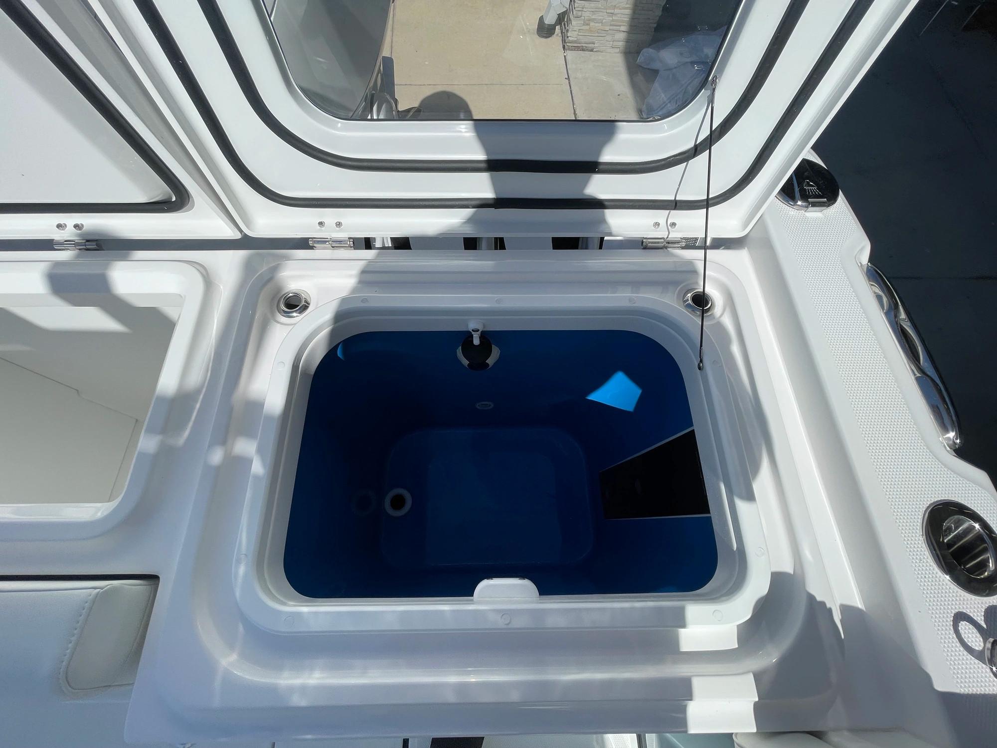 2024 Everglades 335 CC Center Console for sale - YachtWorld