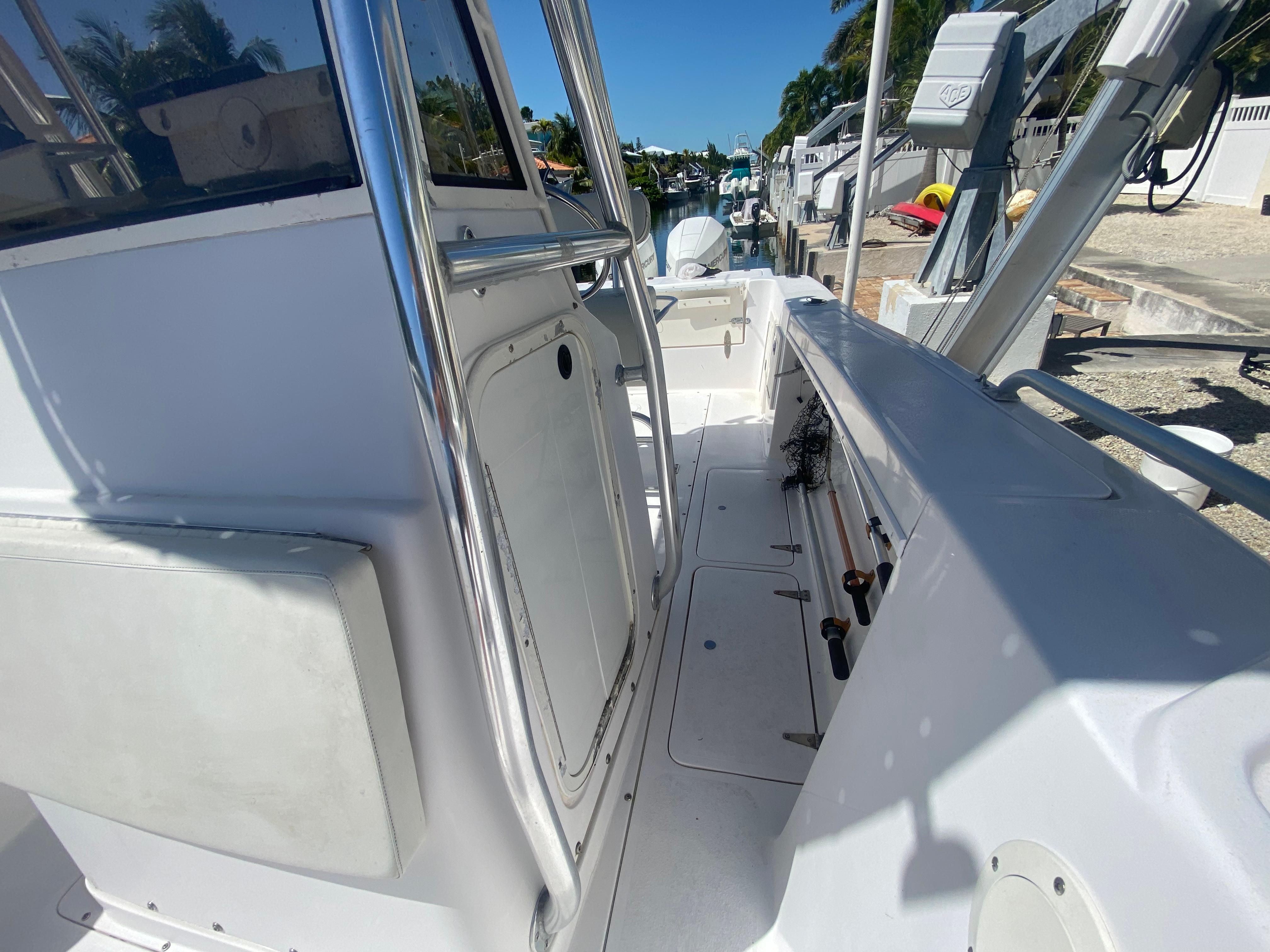 1997 Mako 252 Center Console Centre Console for sale - YachtWorld